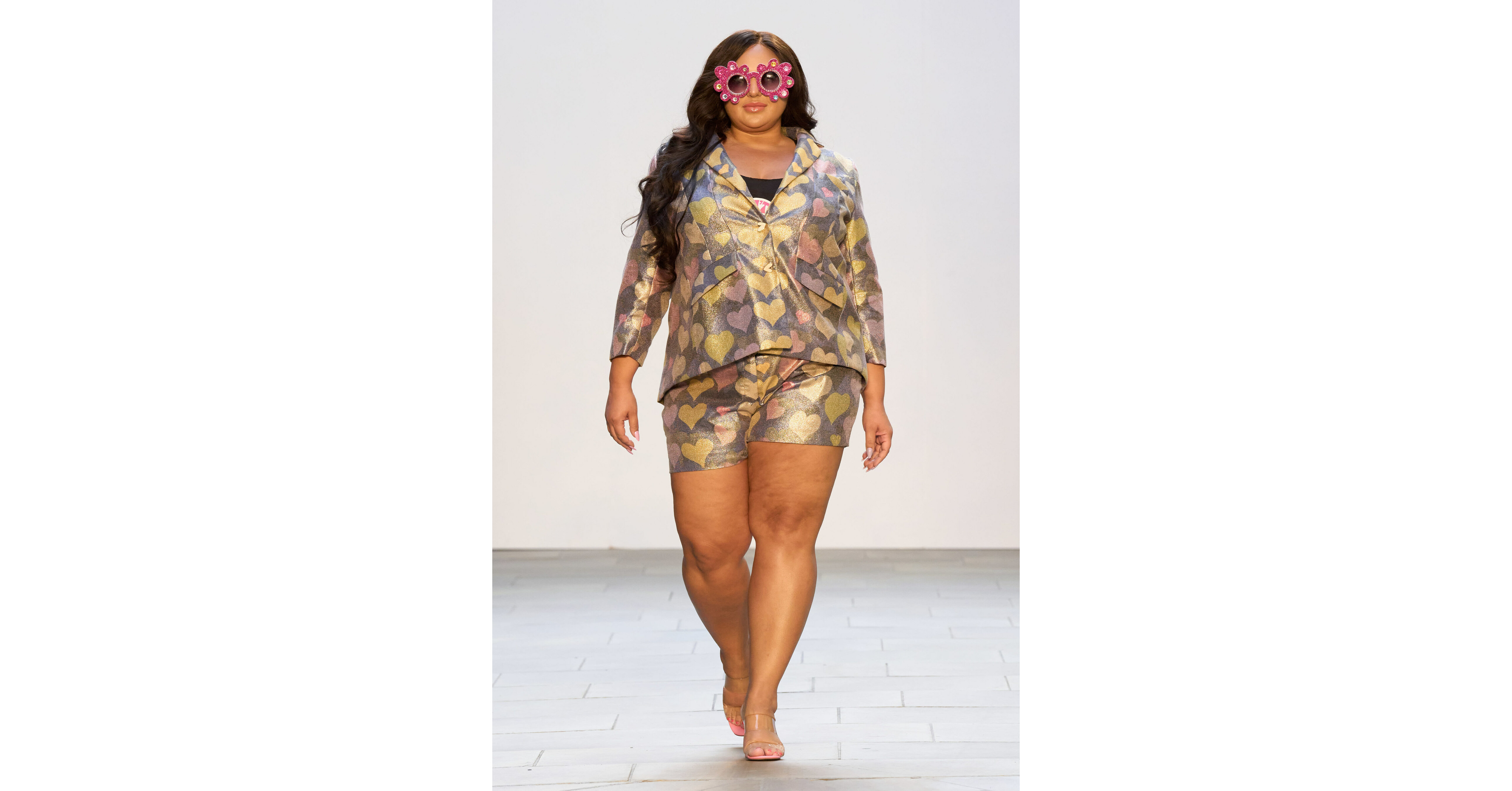 NYC designer Renee Cafaro presents plus size couture runway show at ...