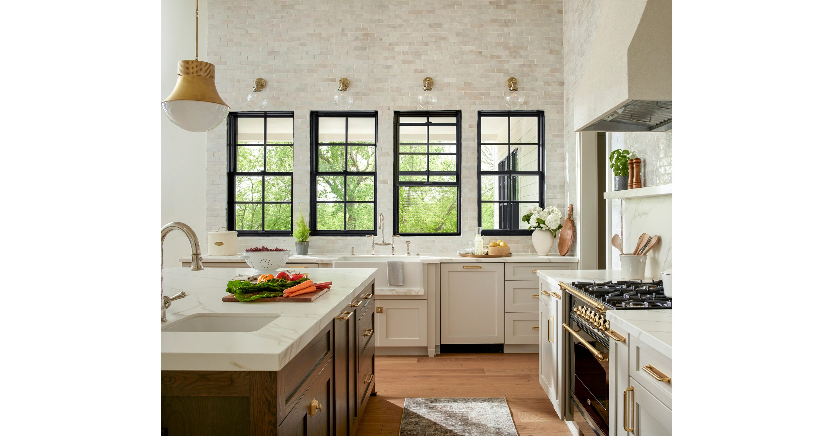 Pella's Popular Hidden Screen Expands to Lifestyle Series Wood Windows ...