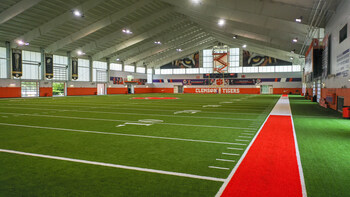 HELLAS' NEW MATRIX HELIX SYNTHETIC TURF AT POE INDOOR PRACTICE FACILITY ...