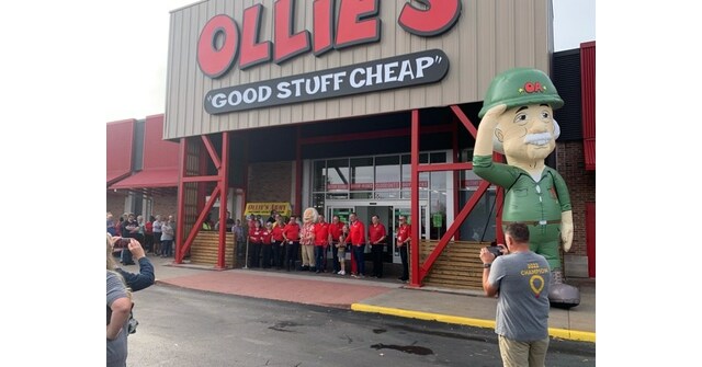 OLLIE'S OPENS FIRST IOWA STORE AND RAISES MONEY FOR UNIVERSITY OF IOWA ...