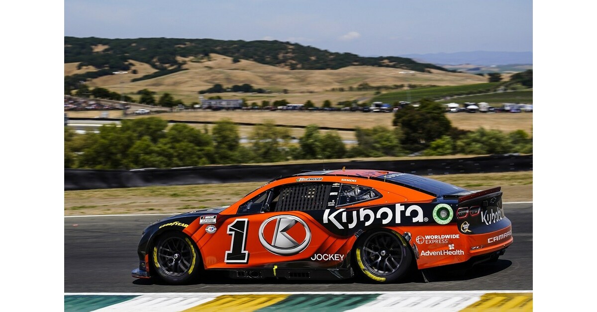 Kubota Extends Trackhouse Racing Sponsorship Through 2025 Season