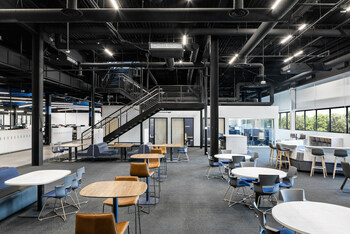 Cirrus Aircraft Celebrates its Innovation Center Grand Opening in Duluth