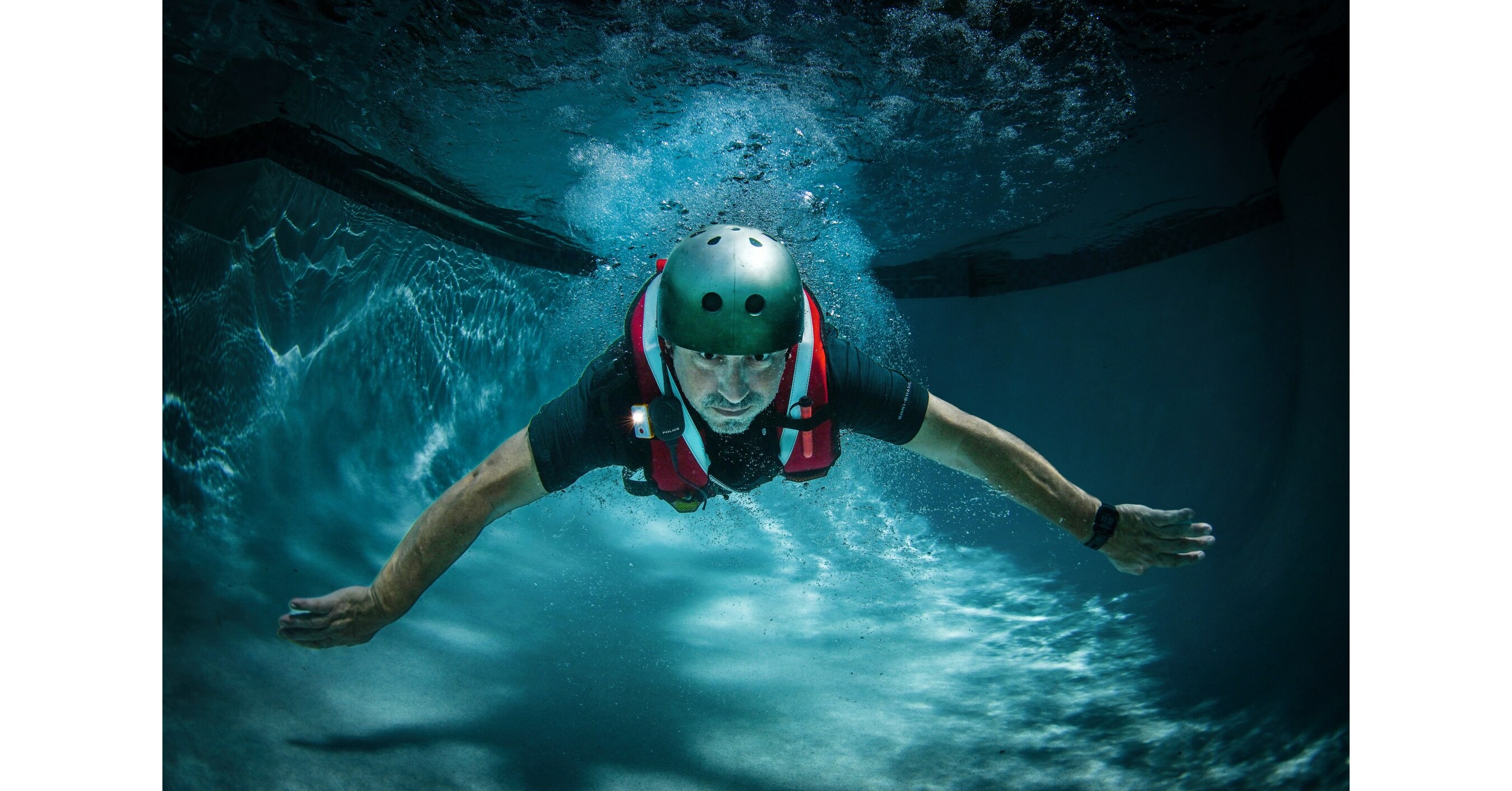 ThrowRaft® Unveils Revolutionary Neutral Buoyancy Life Jacket ...