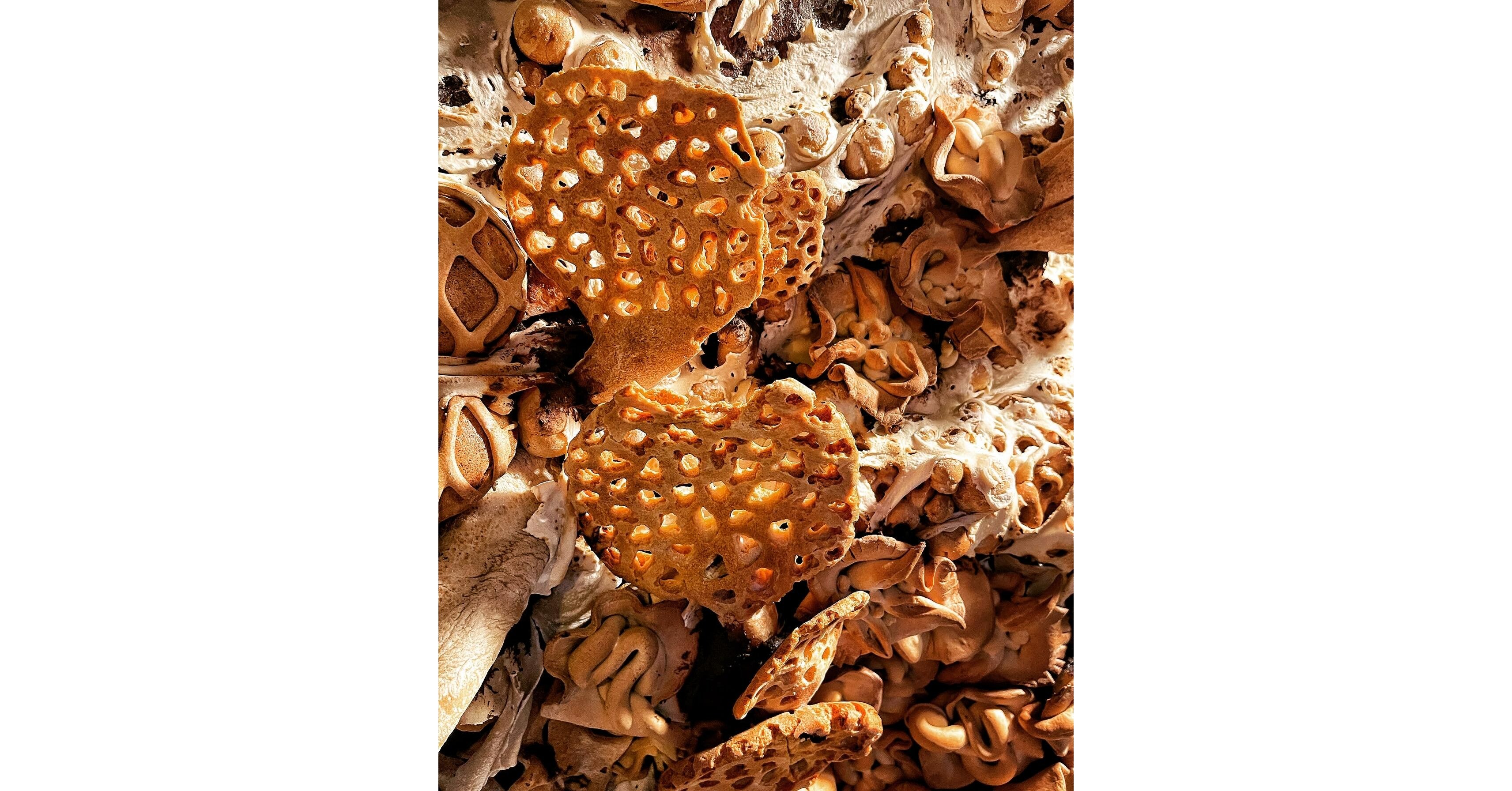 Bakery Creates Life-Size Bread Sculpture From "The Last of Us"