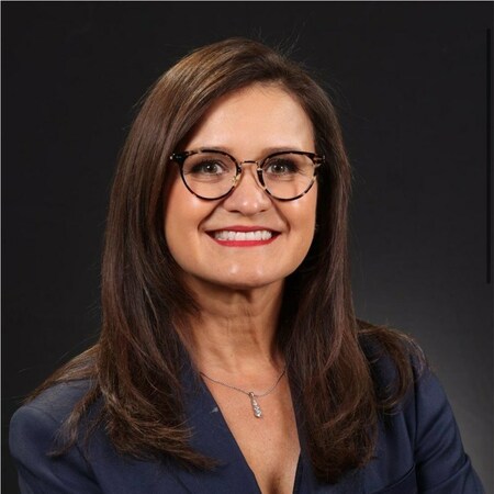 Lisa Ramirez's Instagram, Twitter & Facebook on IDCrawl