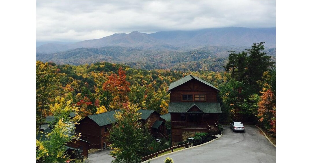 Smoky Mountain Cabin Rental Company Announces "Buy 2, Get 1" Travel Deal
