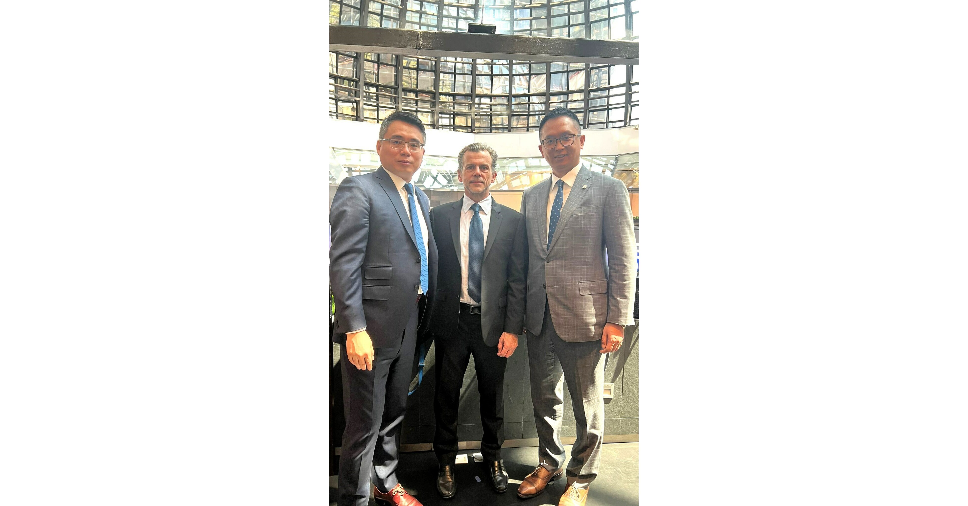 ATFX Chairman Joe Li was invited to deliver an opening speech in the ...