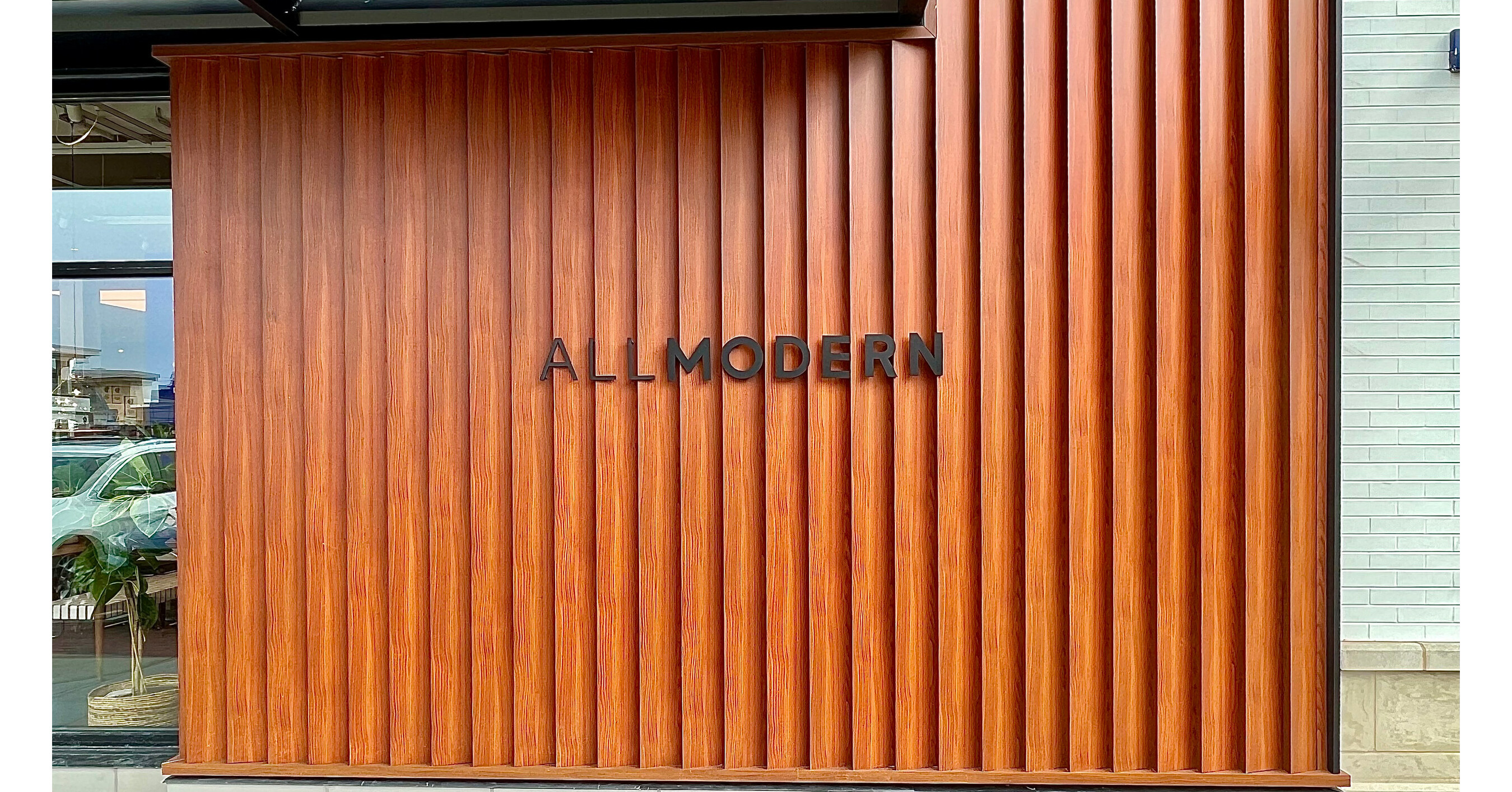 Longboard® Launches Bevel and Castellation Aluminum Plank Systems