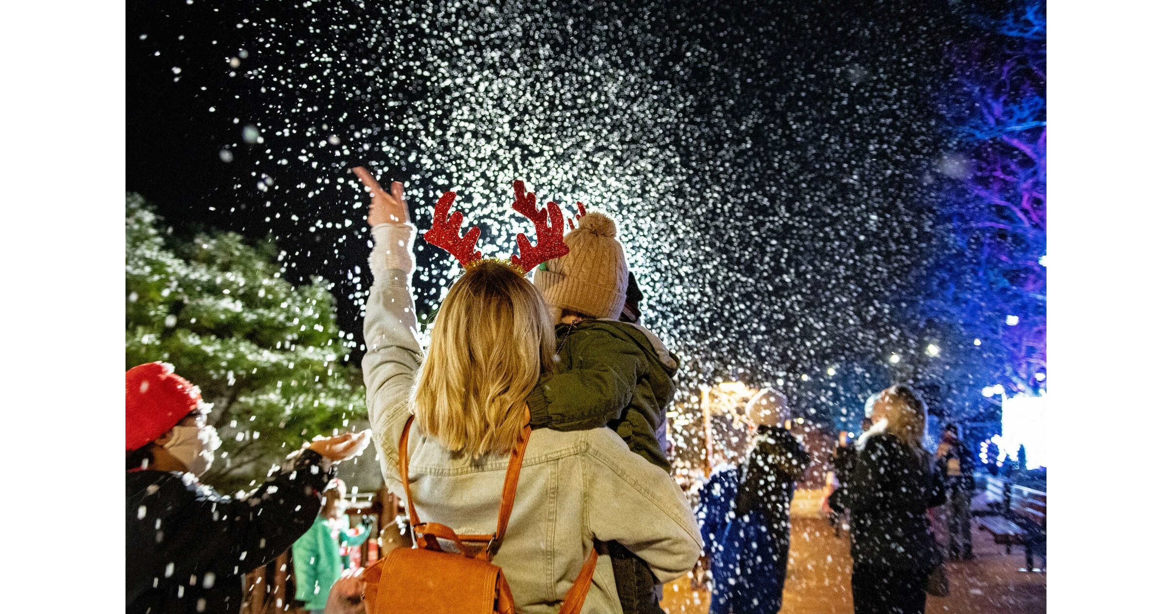 Winter City Lights Unveils New Holiday Displays, 1.5-Mile Trail, and 52 ...