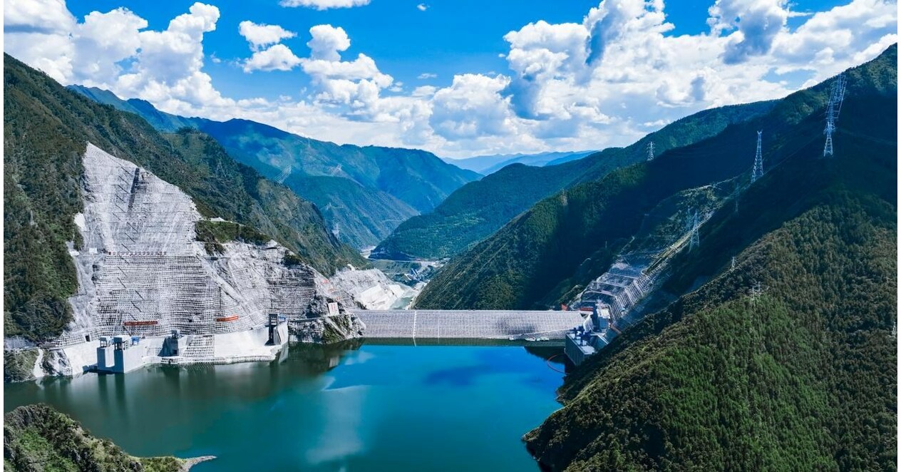 Light Up the Land Where Solar and Hydro Meet at the World's Largest ...