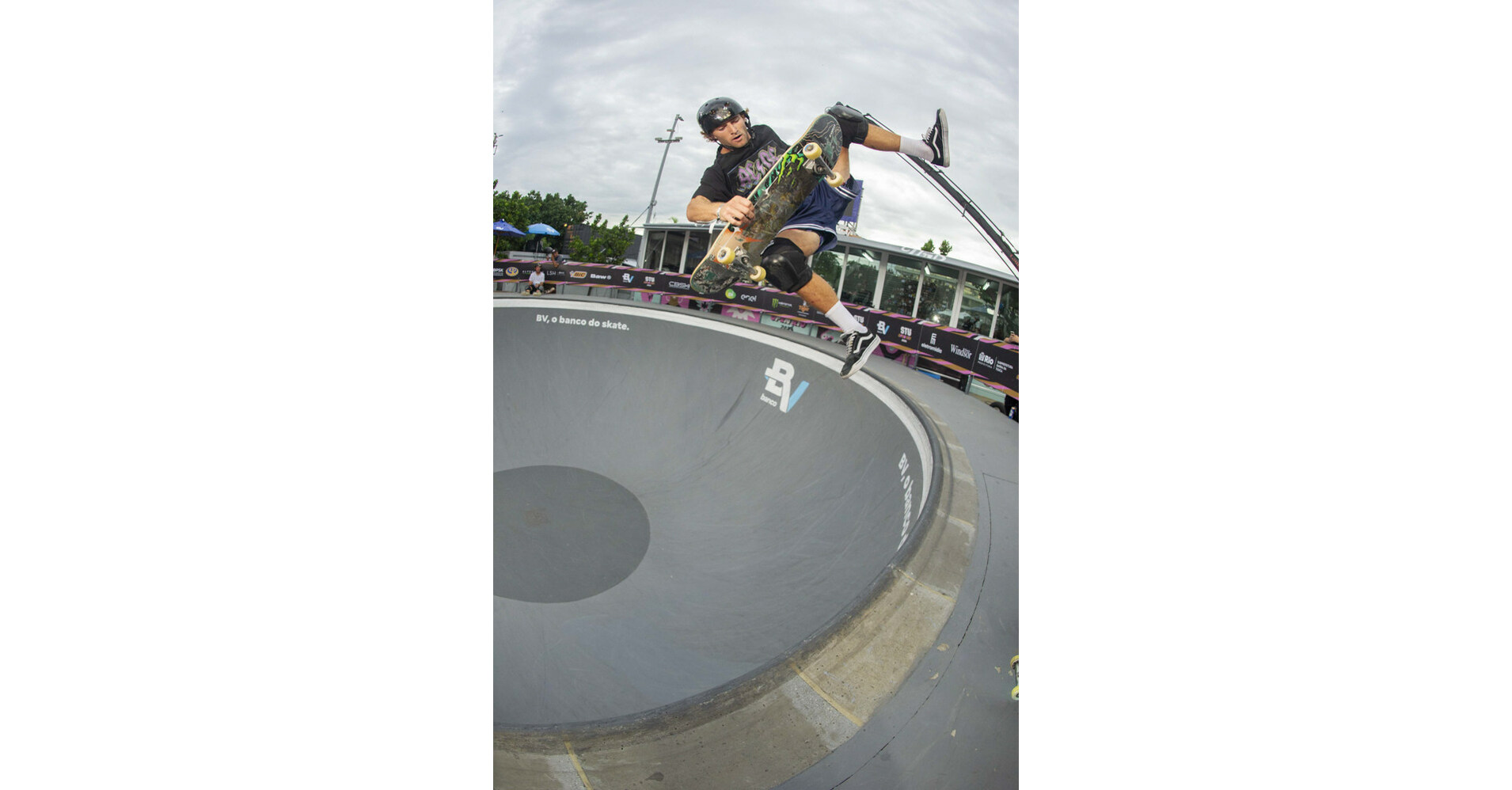 Monster Energy's Rayssa Leal Claims First Place in Women's Skateboard Street at the 2023 STU ...