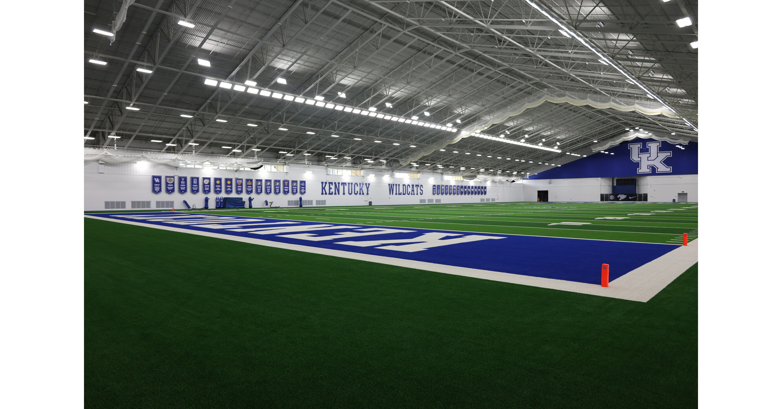 HELLAS HONORS LEGENDARY COACH BY INSTALLING NEW INDOOR FIELD AT ...