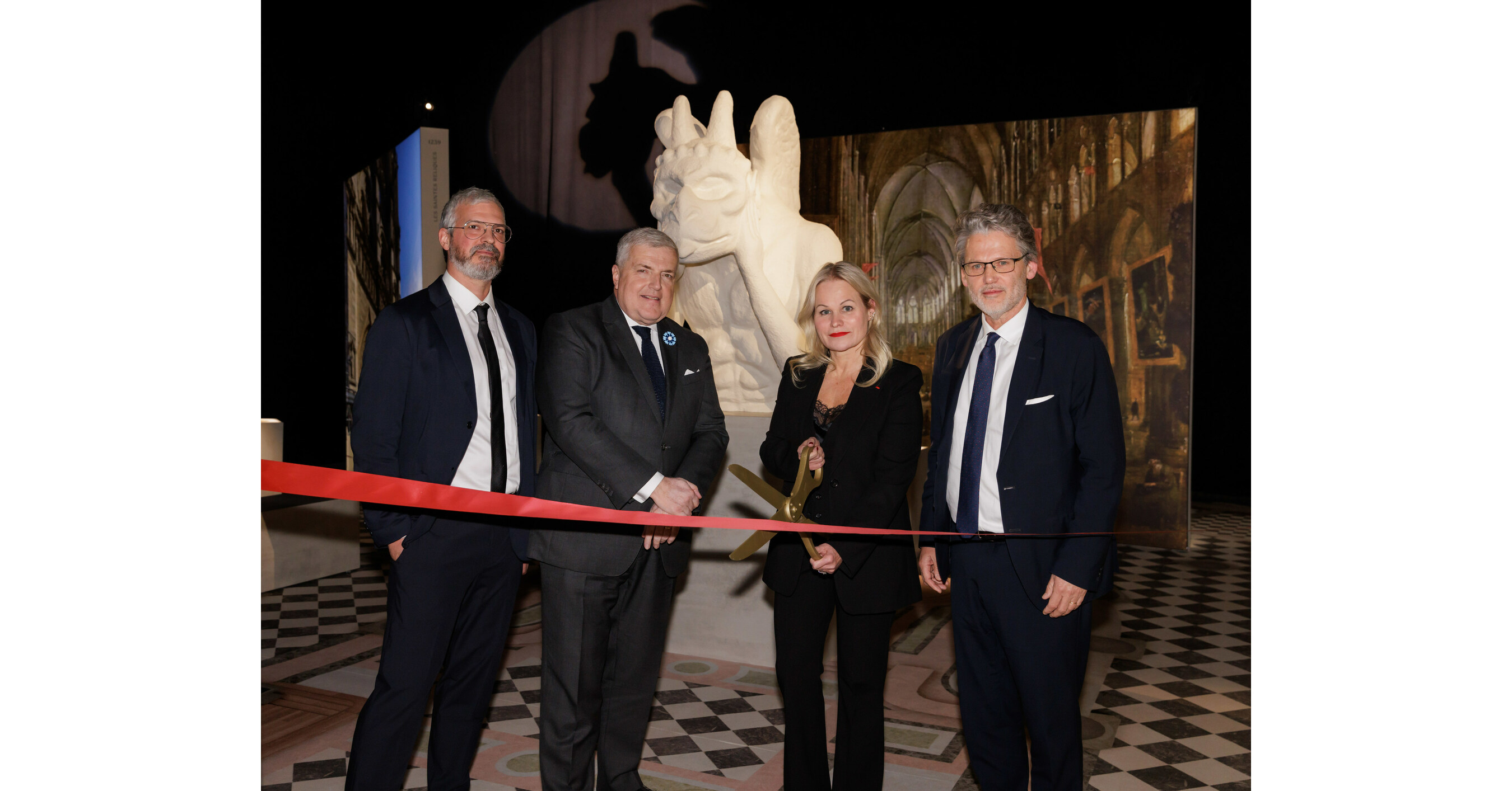 L'Oréal Canada Inaugurates "Notre-Dame de Paris: the Augmented ...