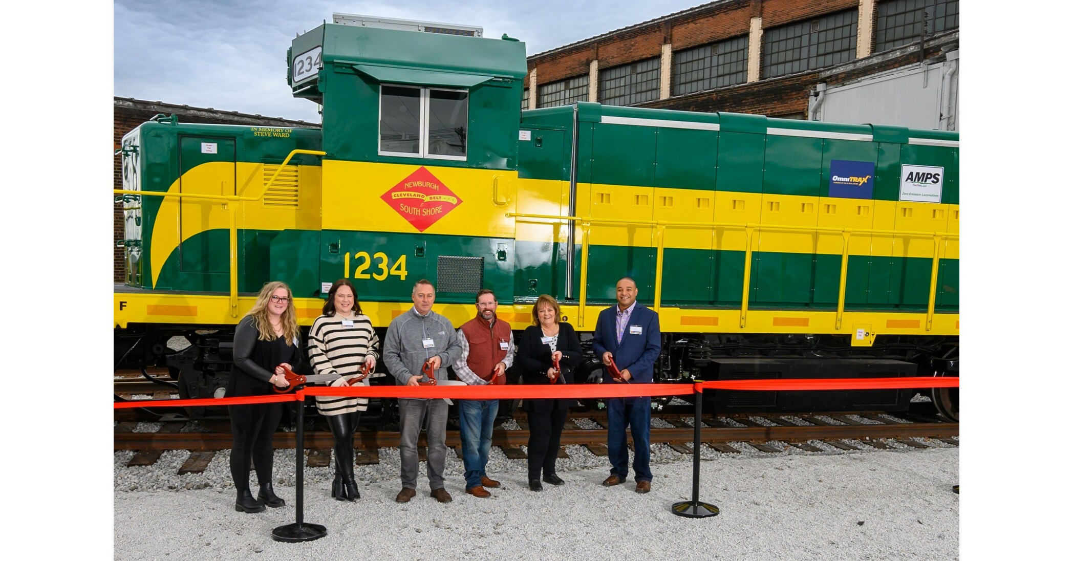OmniTRAX Deploys Ohio's First All Electric Emission Reducing Locomotive