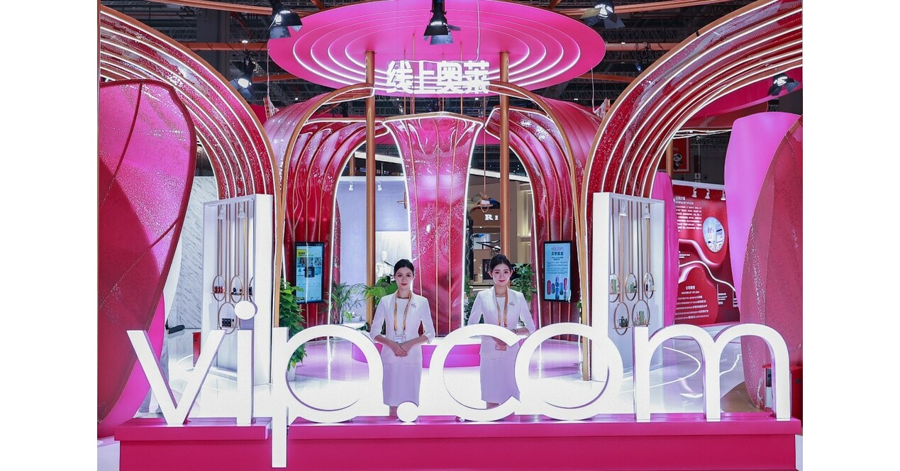 Vipshop Showcases "Online Outlet" Pavilion at CIIE, Releasing Its ...