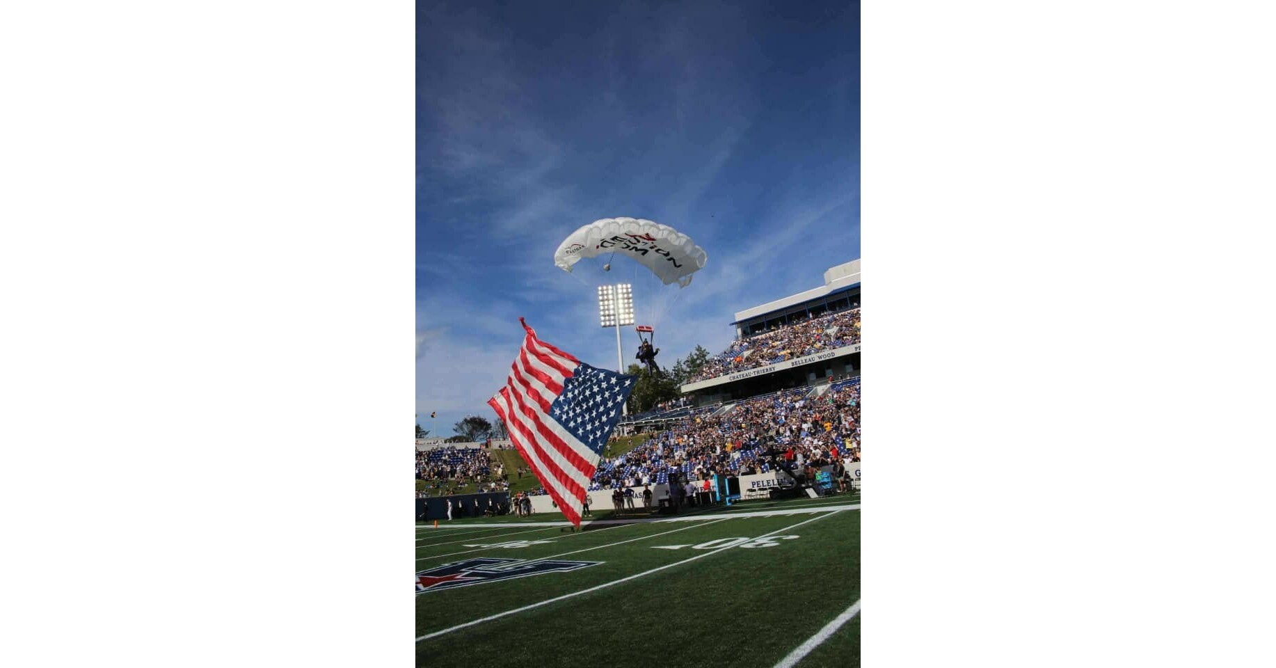 Navy Football Fans Will Be Treated to a Veterans Day Patriotic Skydive