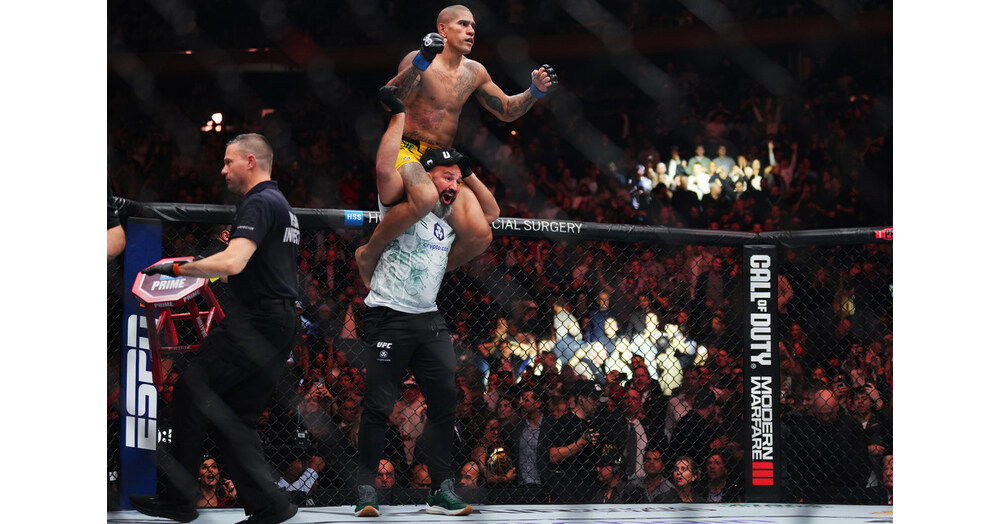 Monster Energy's Alex Pereira Defeats Jiri Prochazka to Claim UFC Light ...