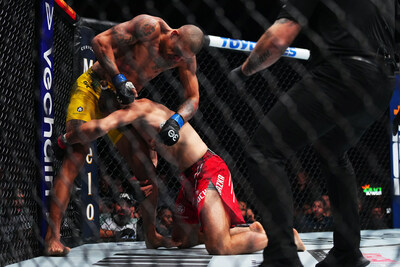 Monster Energy's Alex Pereira Defeats Jiri Prochazka to Claim UFC Light ...