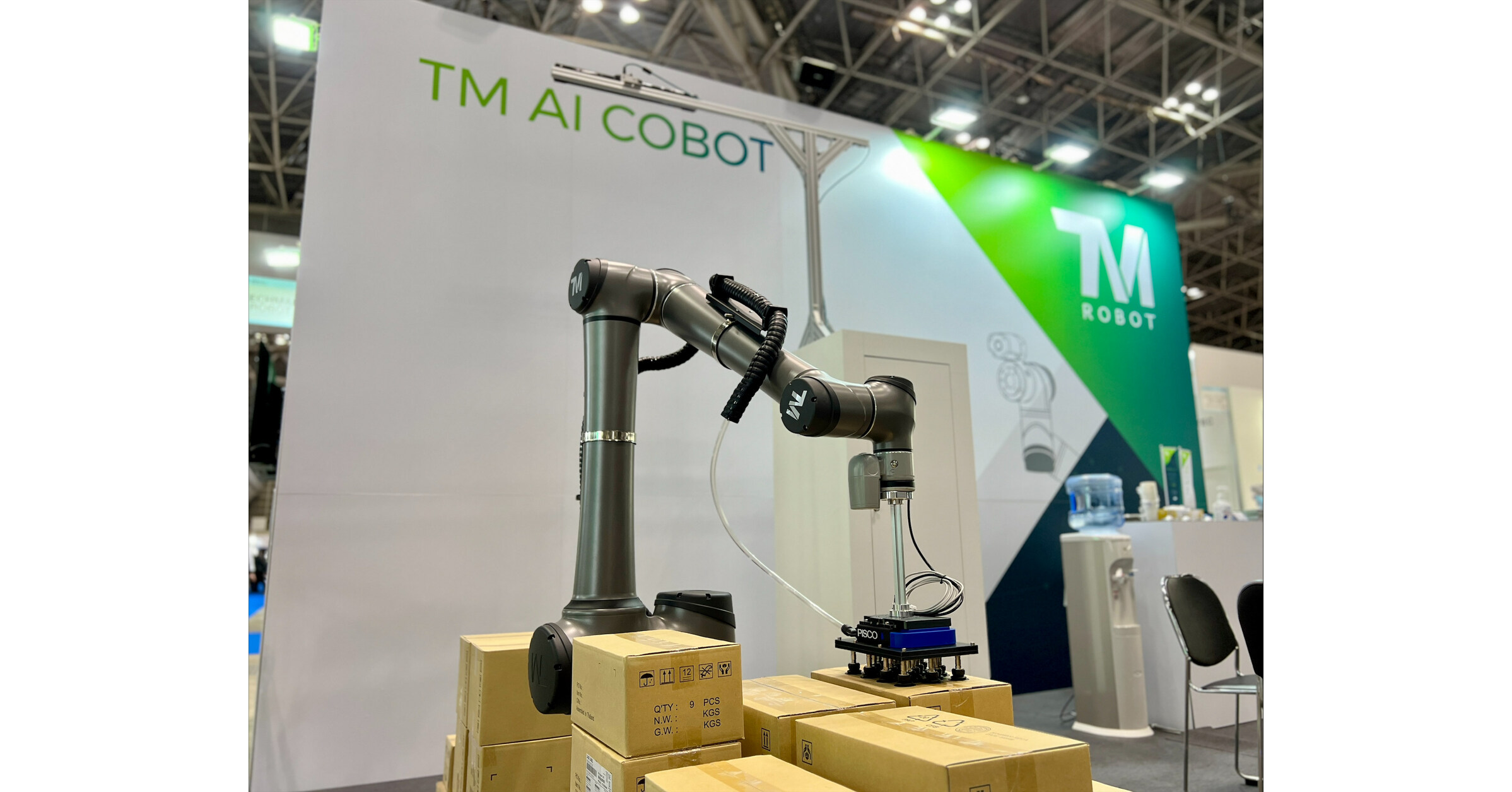 Techman Robot Unveils TM AI Cobot TM25S at iREX 2023