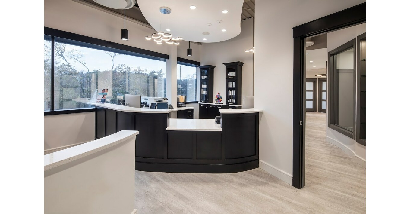 Dr. Ran Y. Rubinstein Opens the First State-of-the-Art Plastic Surgery ...