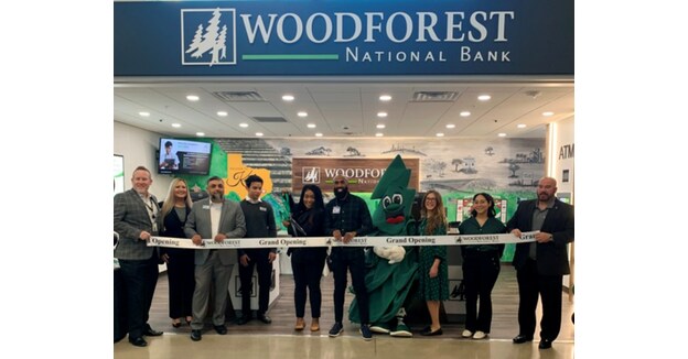 WOODFOREST NATIONAL BANK OPENS ITS 3rd H-E-B RETAIL BRANCH