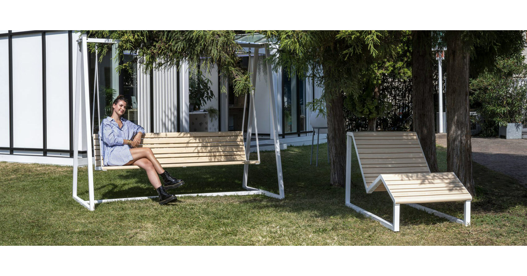 Bench Swings Bring a fun and Relaxing Element to Madison Liquidators