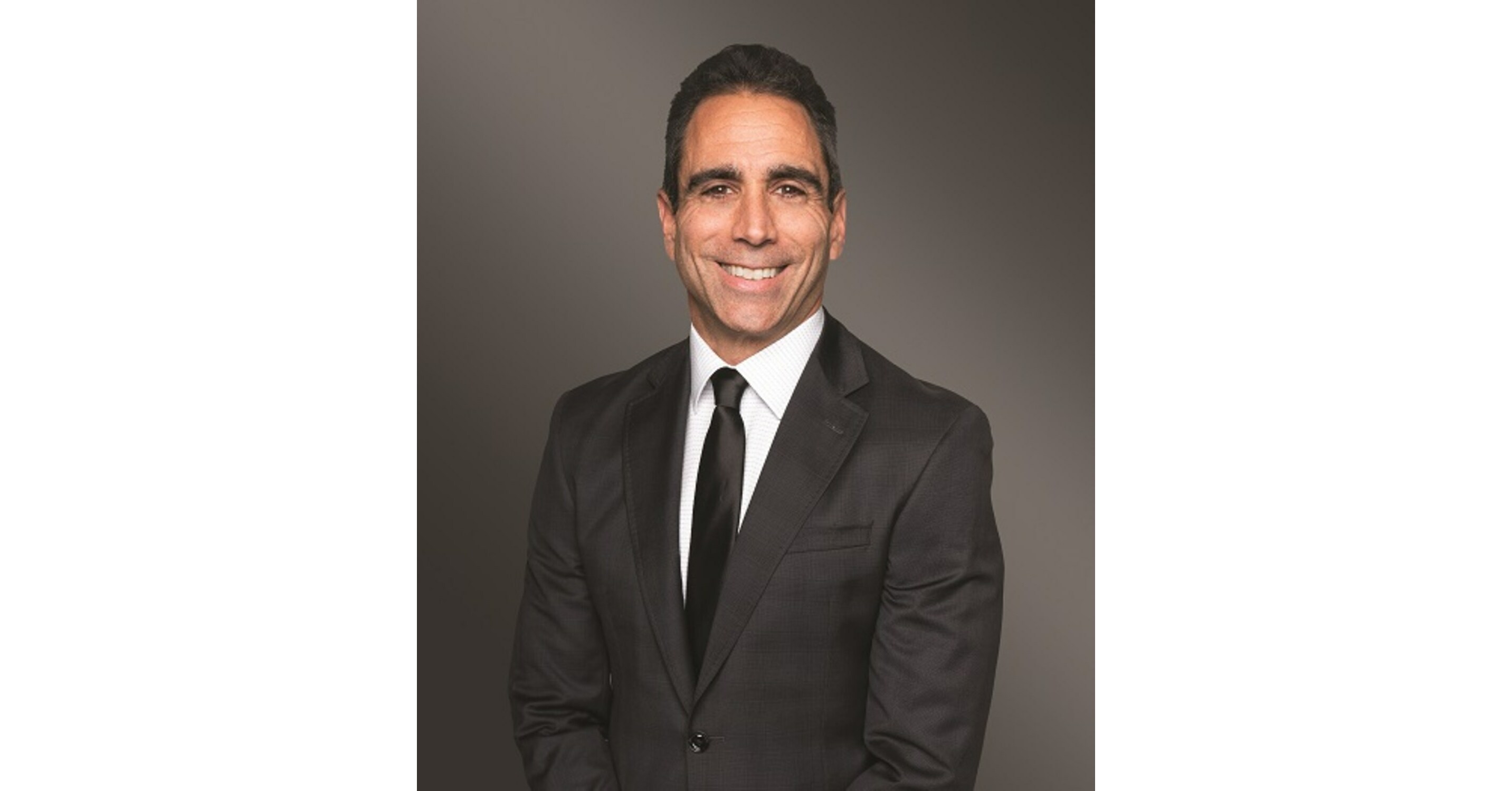 Greenberg Traurig Hires Leading Litigator Louis Lopez in Phoenix