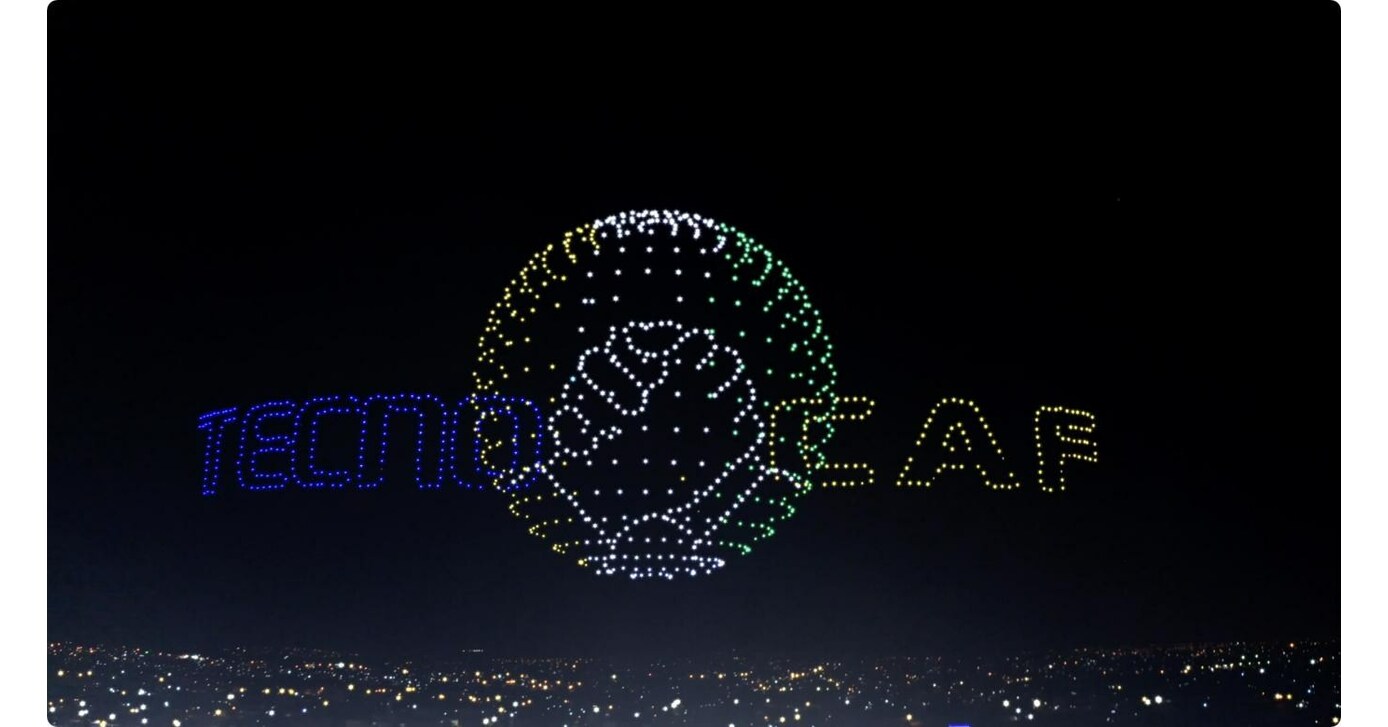 À la rencontre de la légende et de la gloire avec TECNO : 1 000 drones ...