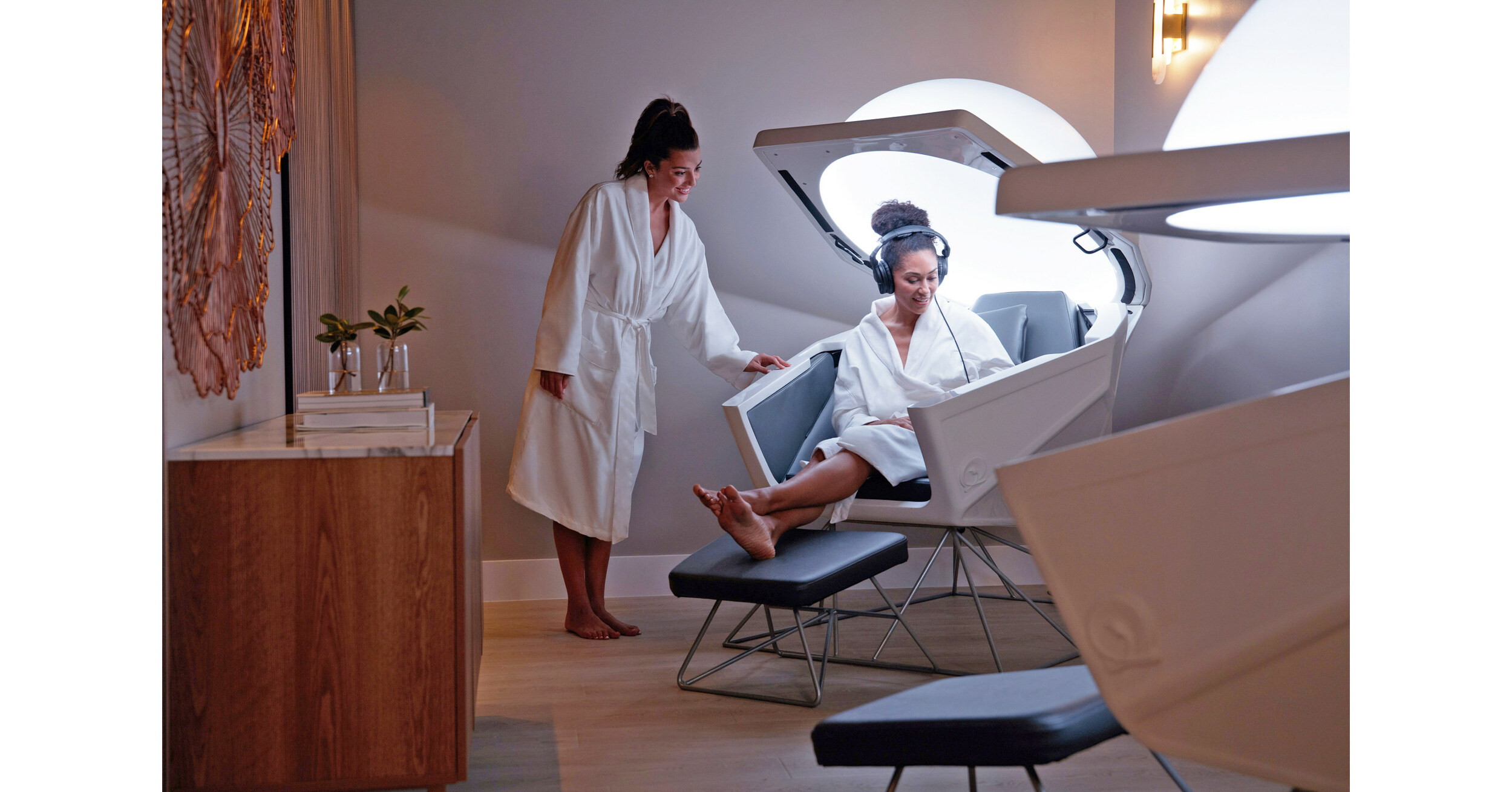 Arch Amenities Group Opens Newly Renovated 13,000-Square-Foot Privai ...