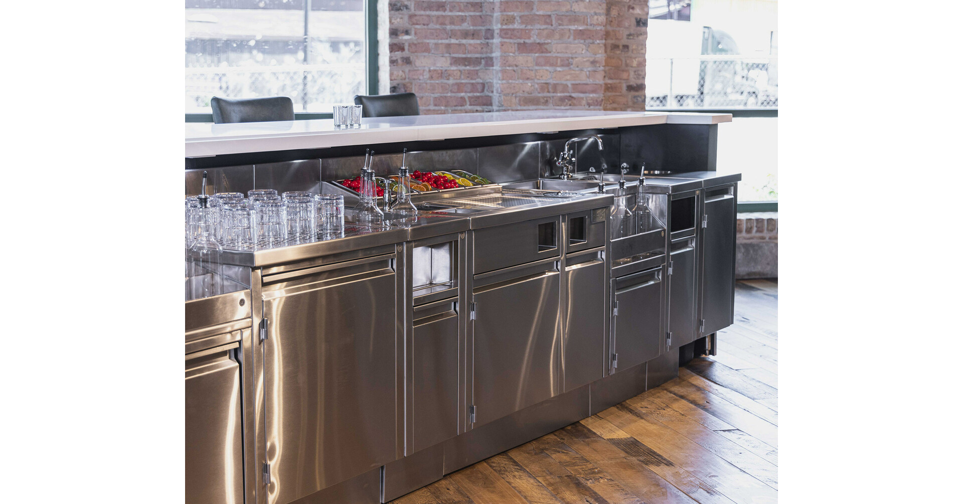 Introducing EuroBar, the Bar Station where Functionality meets Design