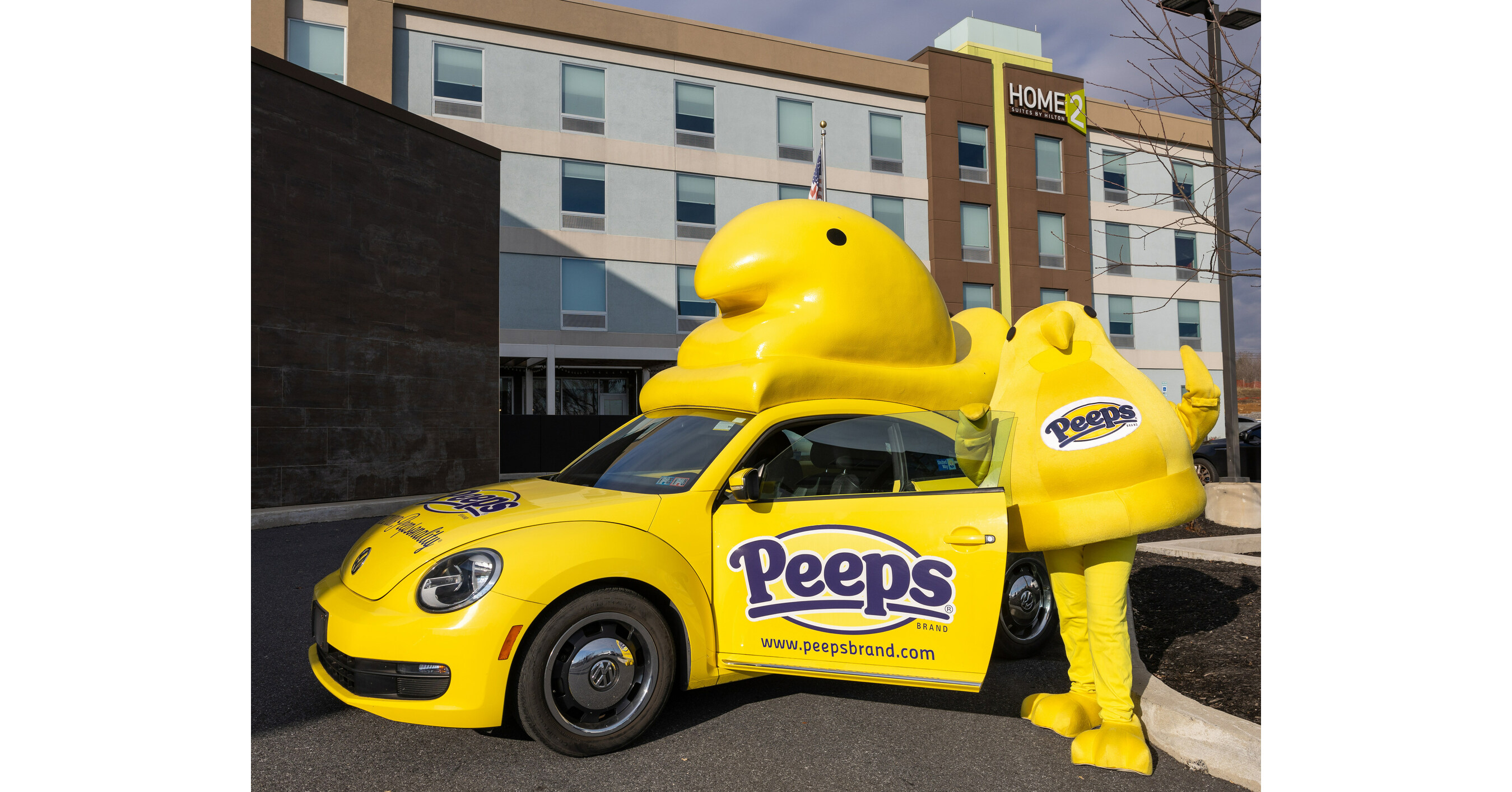 PEEPS® Brand Invites Fans to Stay in the First-Ever "PEEPS® Sweet Suite"