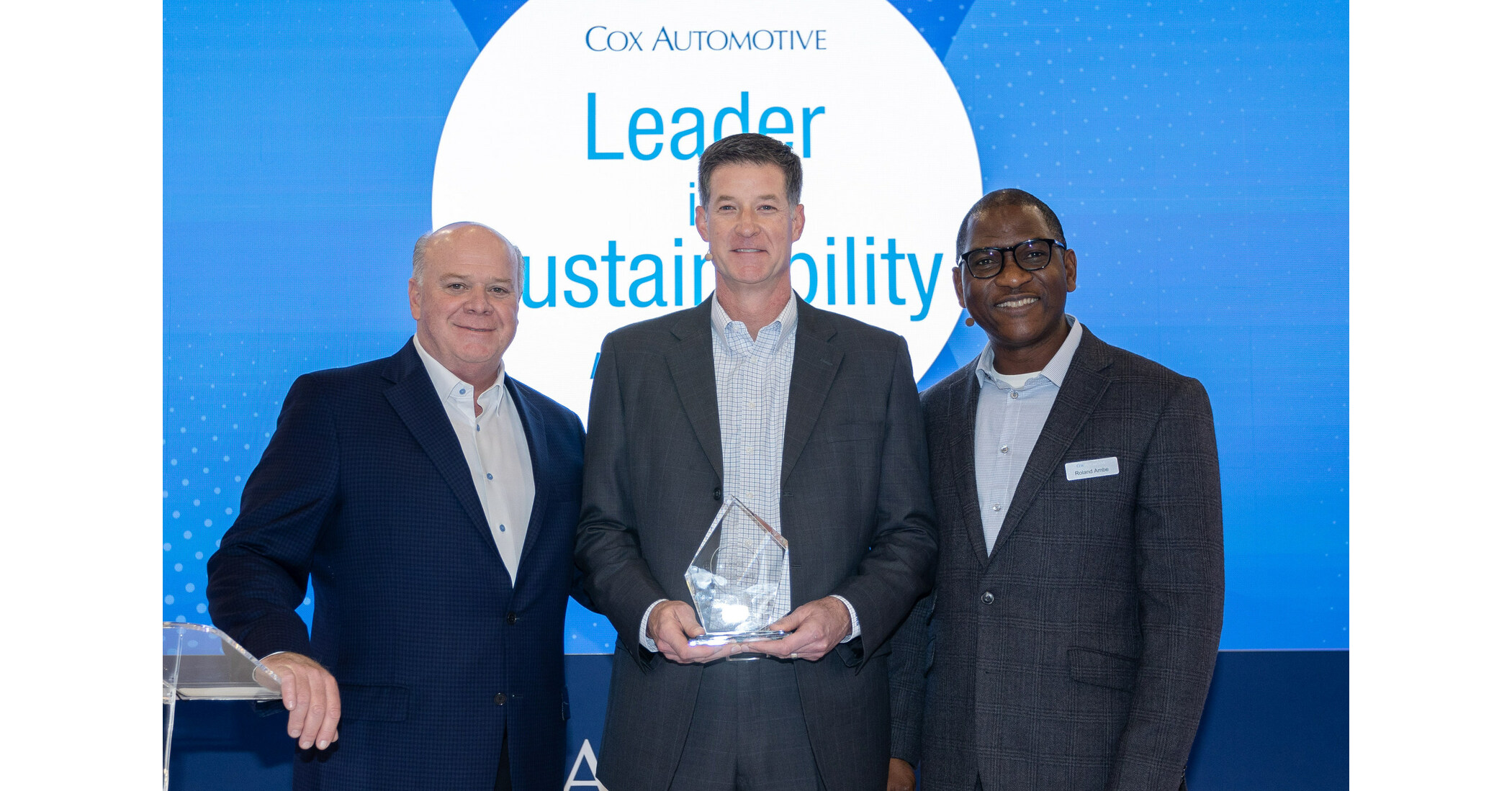 Cox Automotive Presents 2024 Leader in Sustainability Award to Grubbs ...