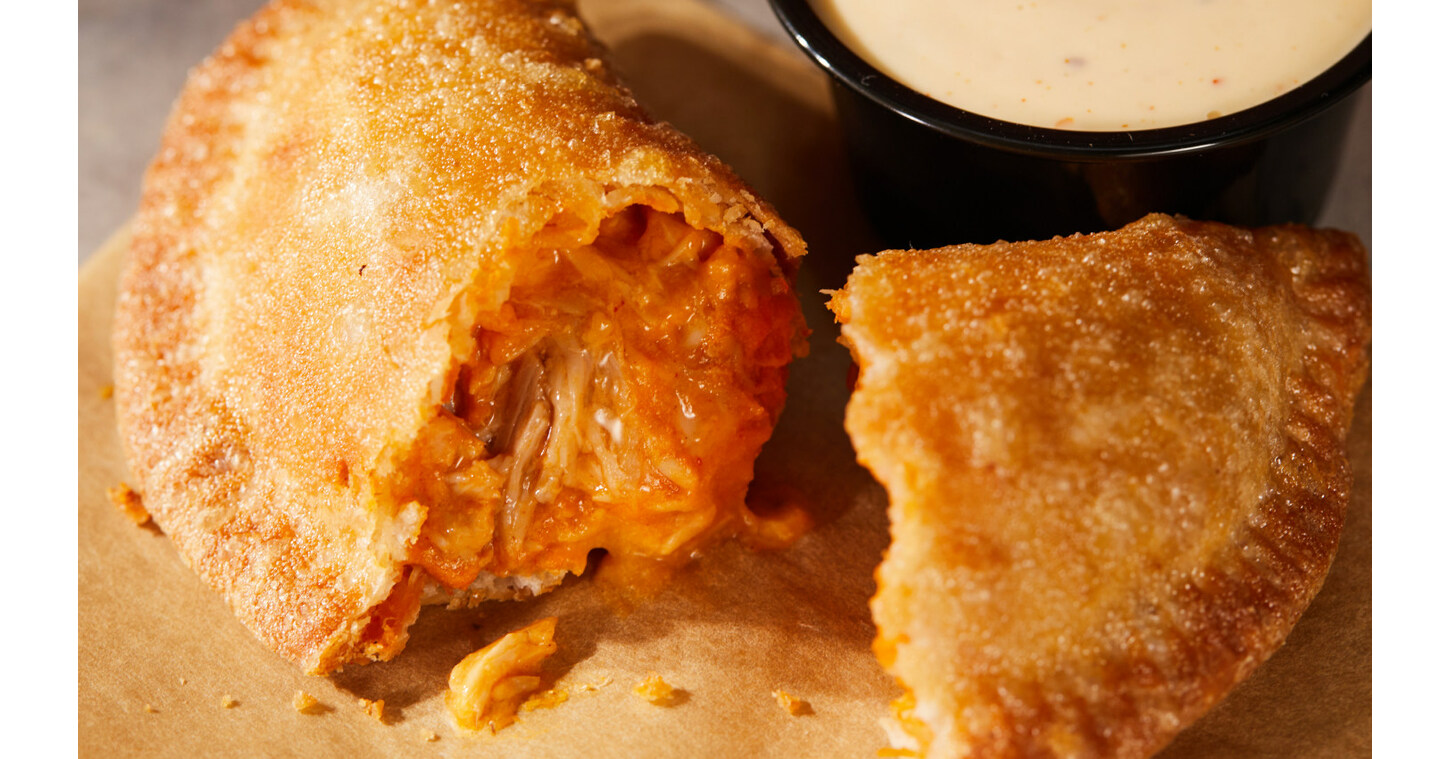 TACO BELL® UNVEILS THE CHEESY CHICKEN CRISPANADA: A BOLD INNOVATION ...
