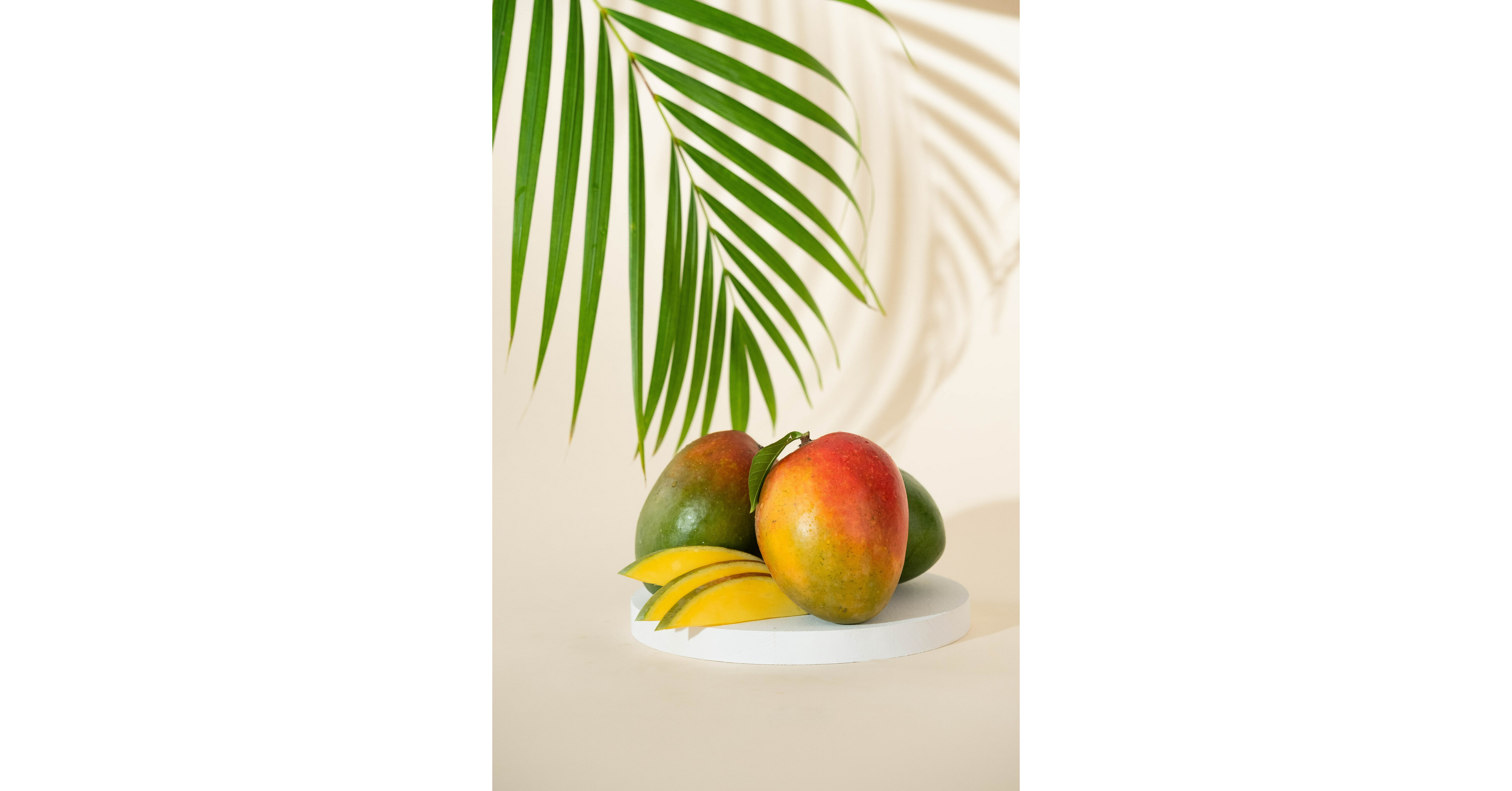 Associations Between Mango Eaters and Moms-to-Be: Better Diets and ...