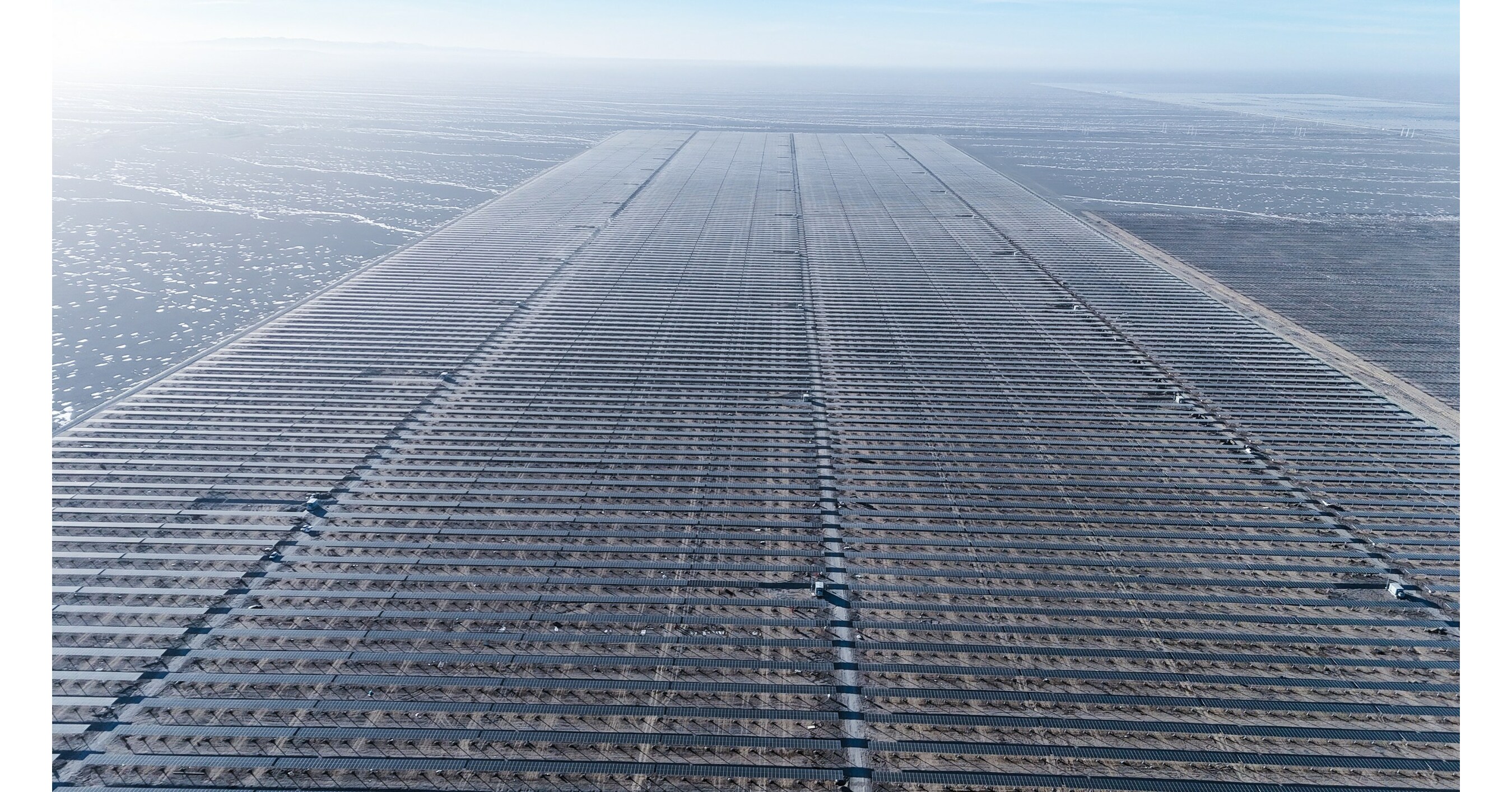 A 120MW PV plant utilizing TrinaTracker's Vanguard 2P in Gobi desert ...