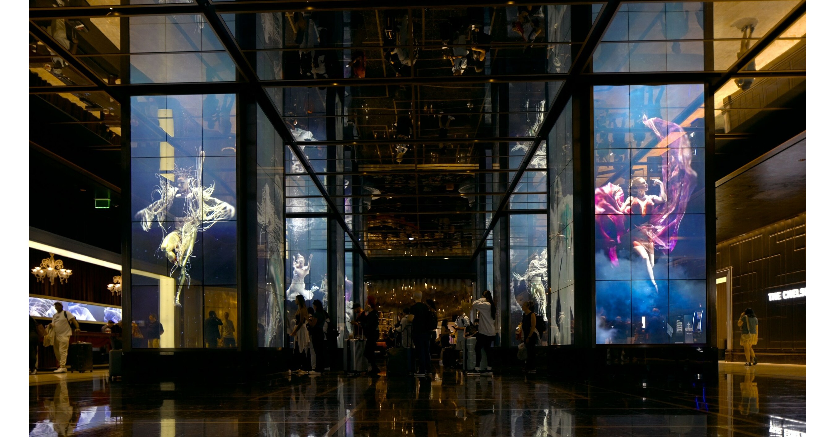 UNDERWATER PERFORMANCES SHINE IN CAPTIVATING NEW MULTIMEDIA EXPERIENCE BY FLOAT4 AT THE ...