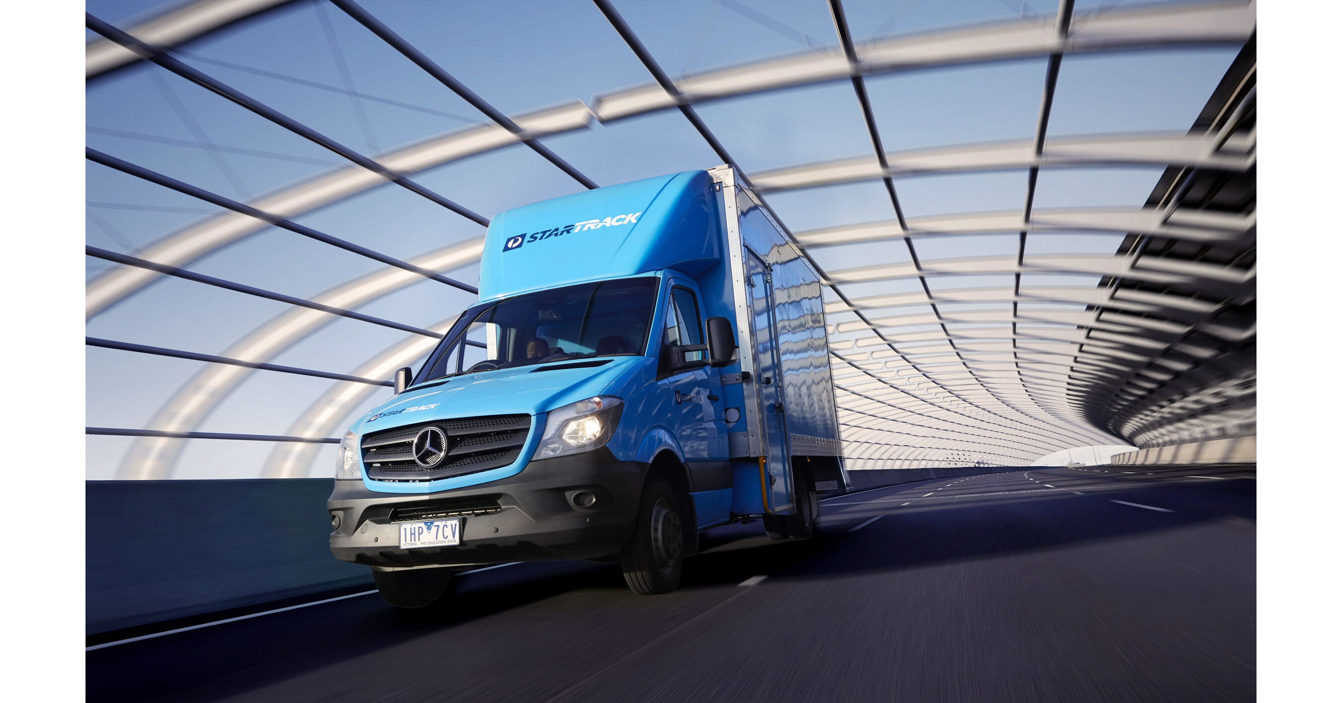 National Fleet Products' FuelScoop Has an Aerodynamic Design, Fits All ...