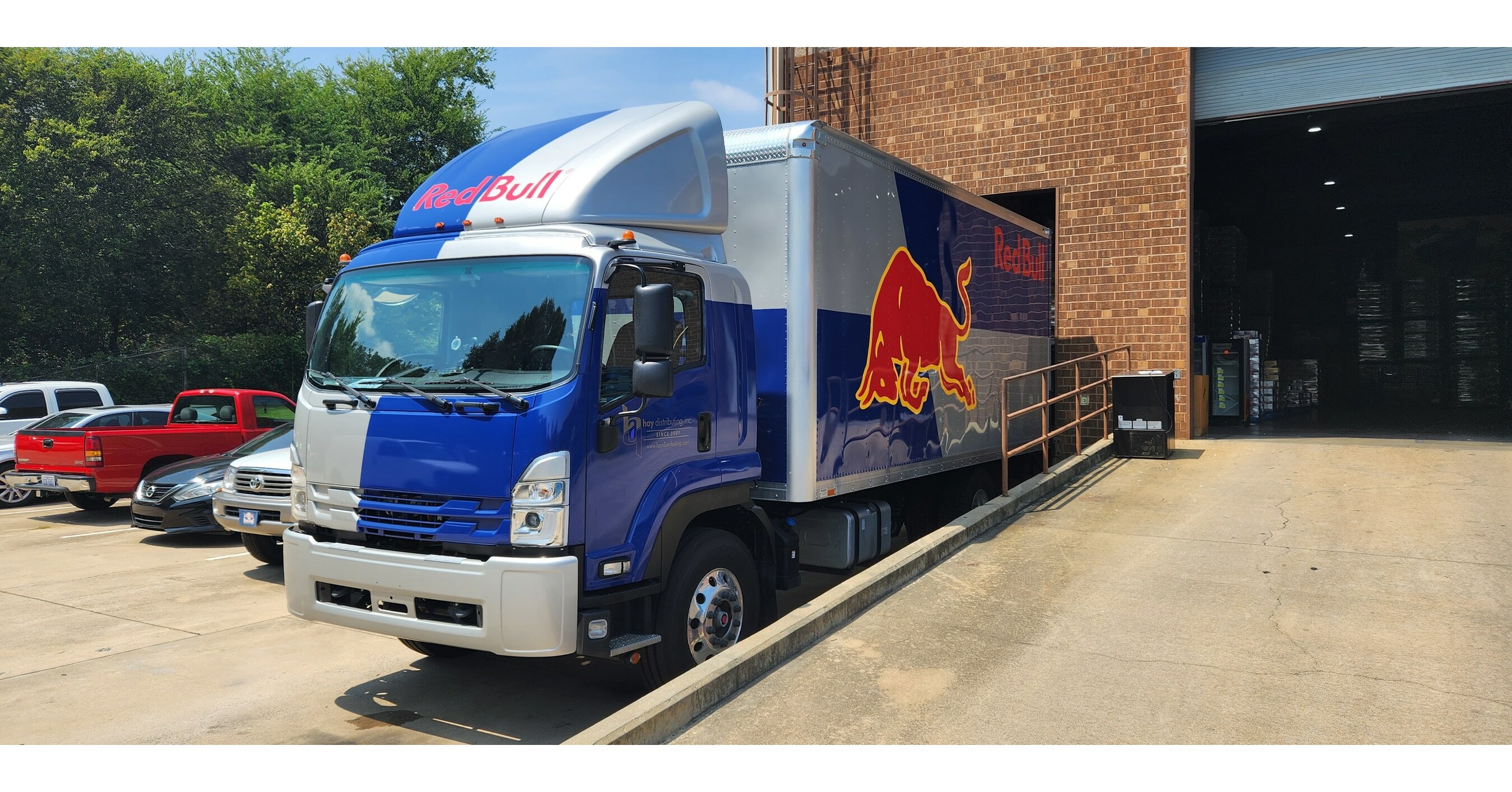National Fleet Products' FuelScoop Has an Aerodynamic Design, Fits All ...