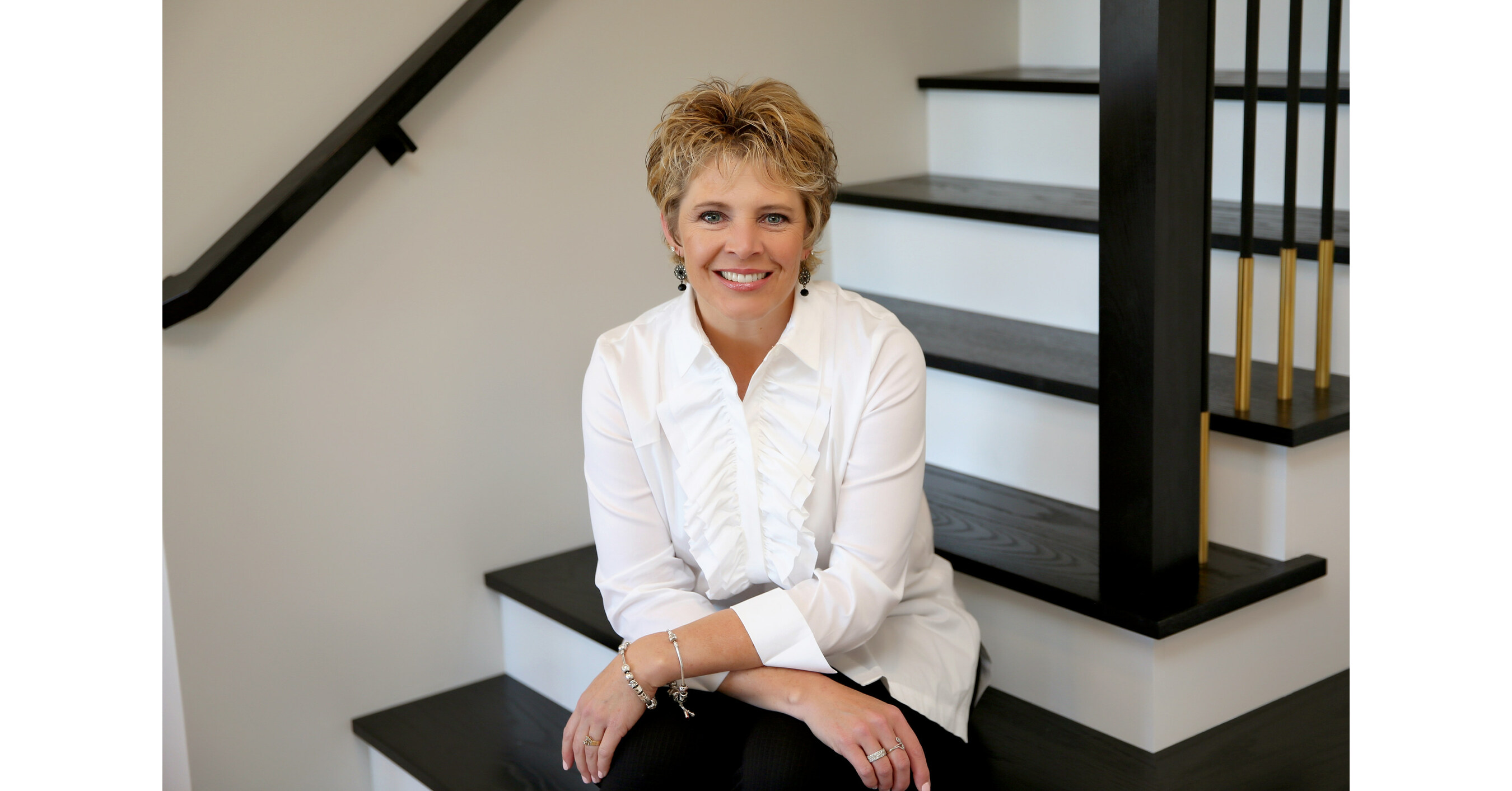 NORTH DAKOTA REALTOR® AND COMMUNITY LEADER AMY HULLET OF CENTURY 21 ...