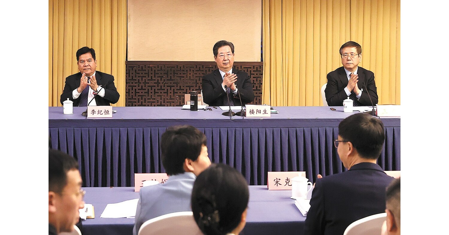 China Daily: Henan secures grain harvest despite severe rain