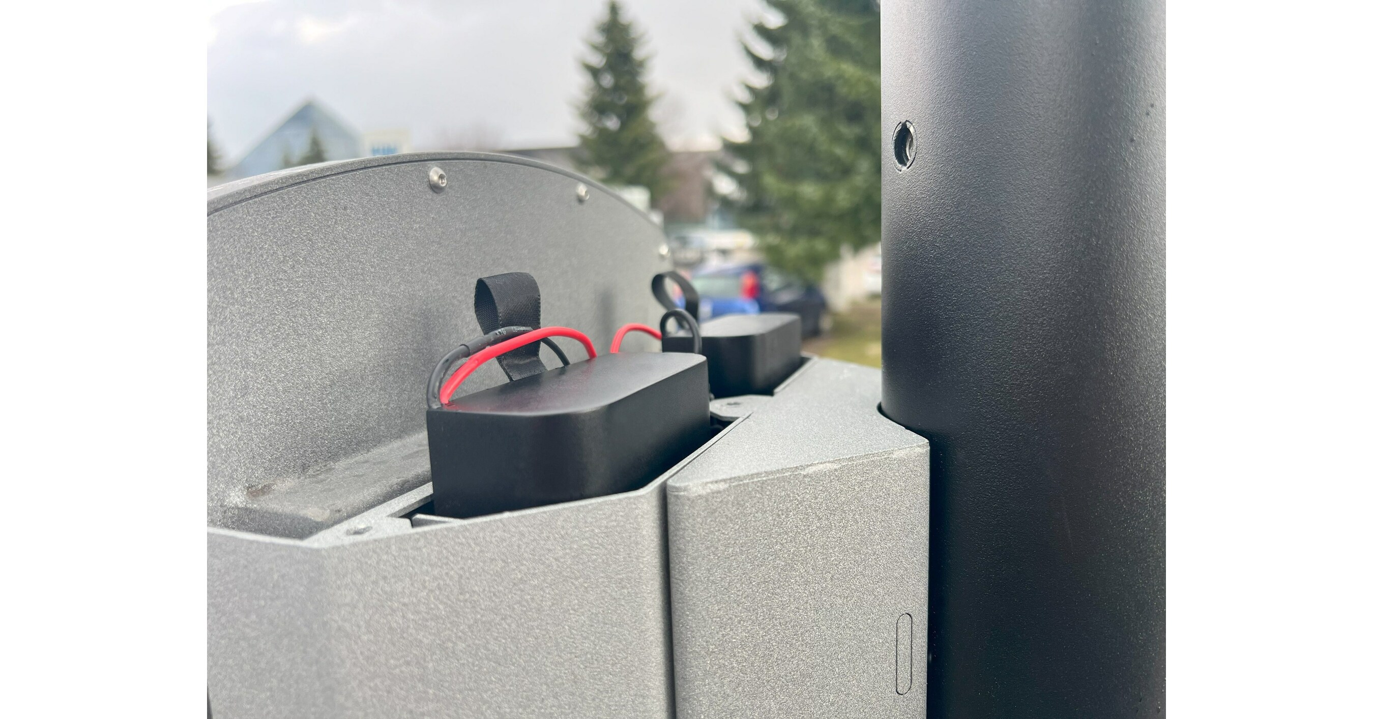 Papercast enhances entire e-paper signage portfolio with integrated ...
