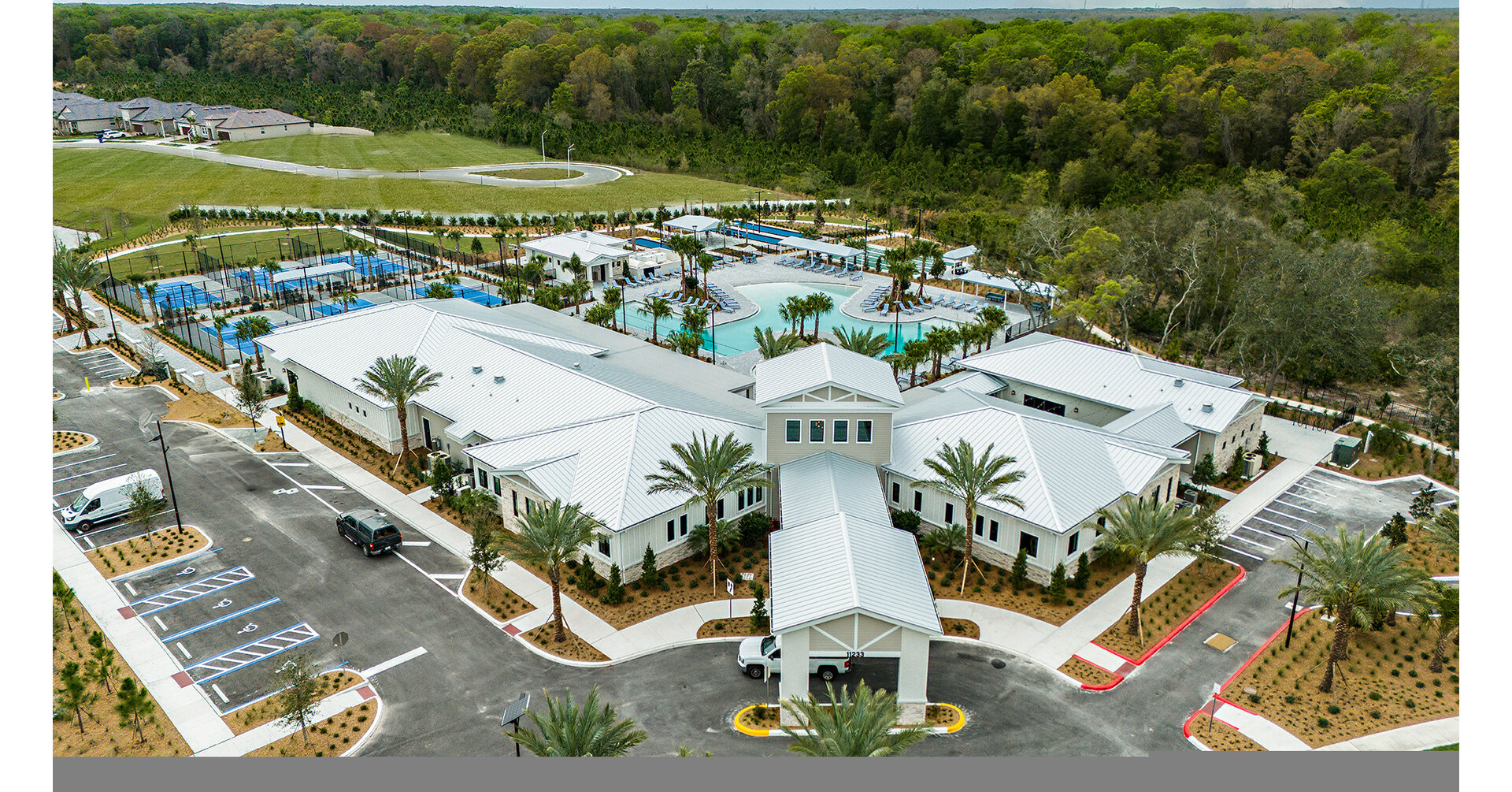 Banyan Club Naples Florida LENNAR ANNOUNCES THE GRAND OPENING OF