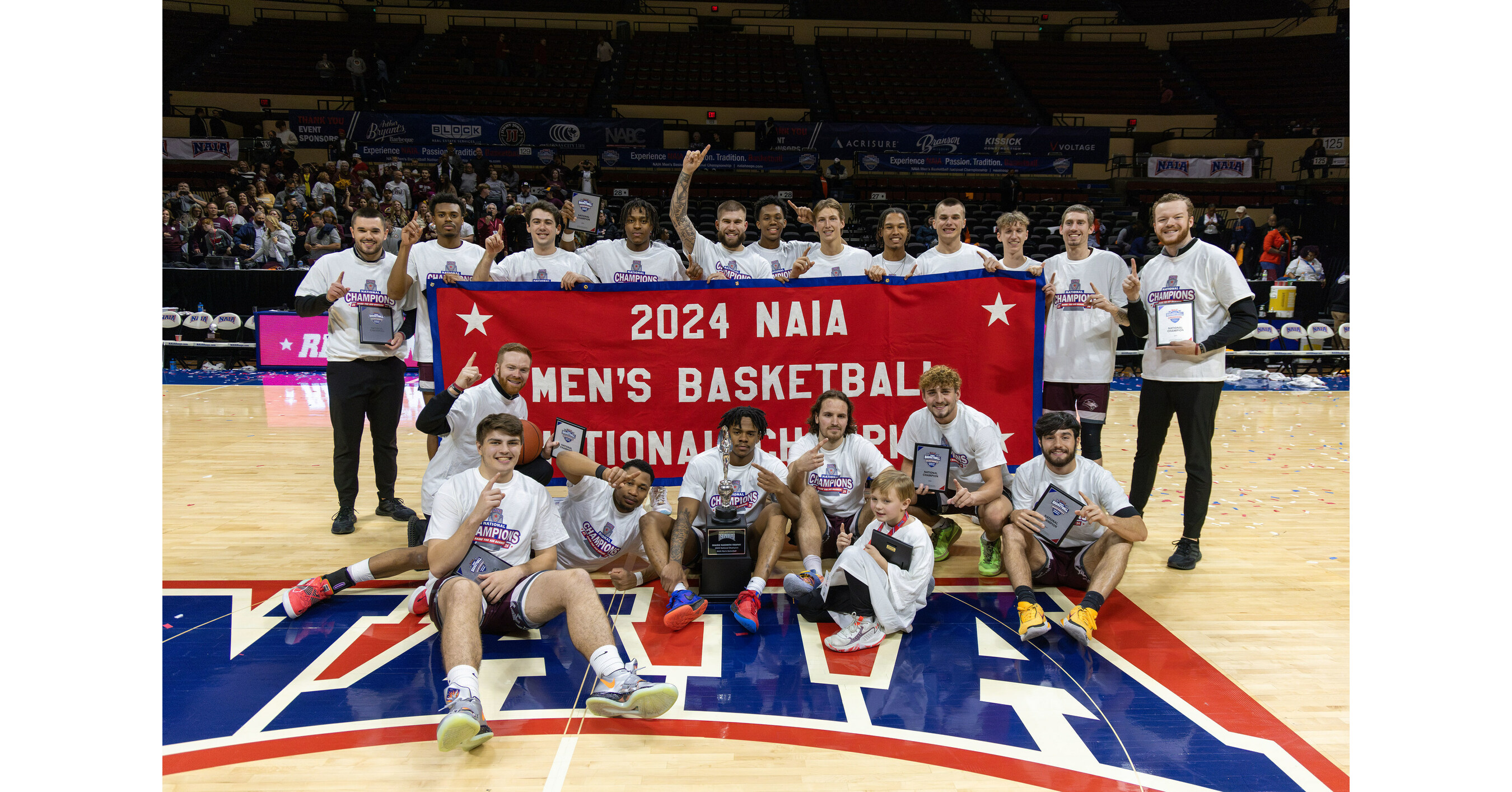 Freed-Hardeman Sits on Top of Basketball World, Wins NAIA National ...
