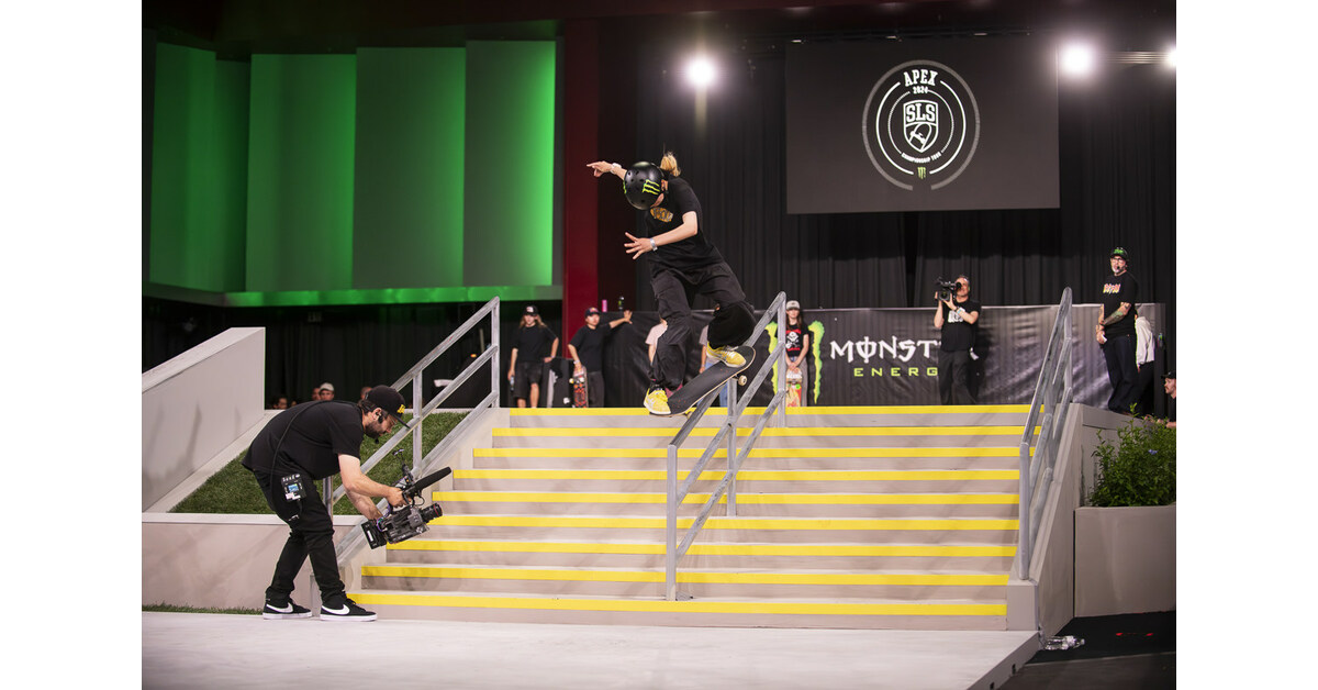 Monster Energy's Liz Akama Takes First Place in Women's Skateboard ...