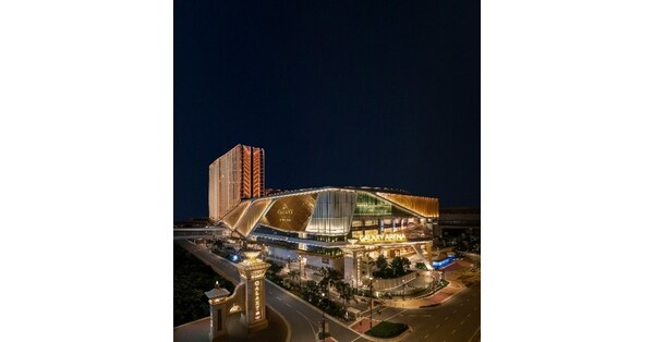 Galaxy Arena Welcomes First Thai Superstar Solo Concert by Billkin on ...