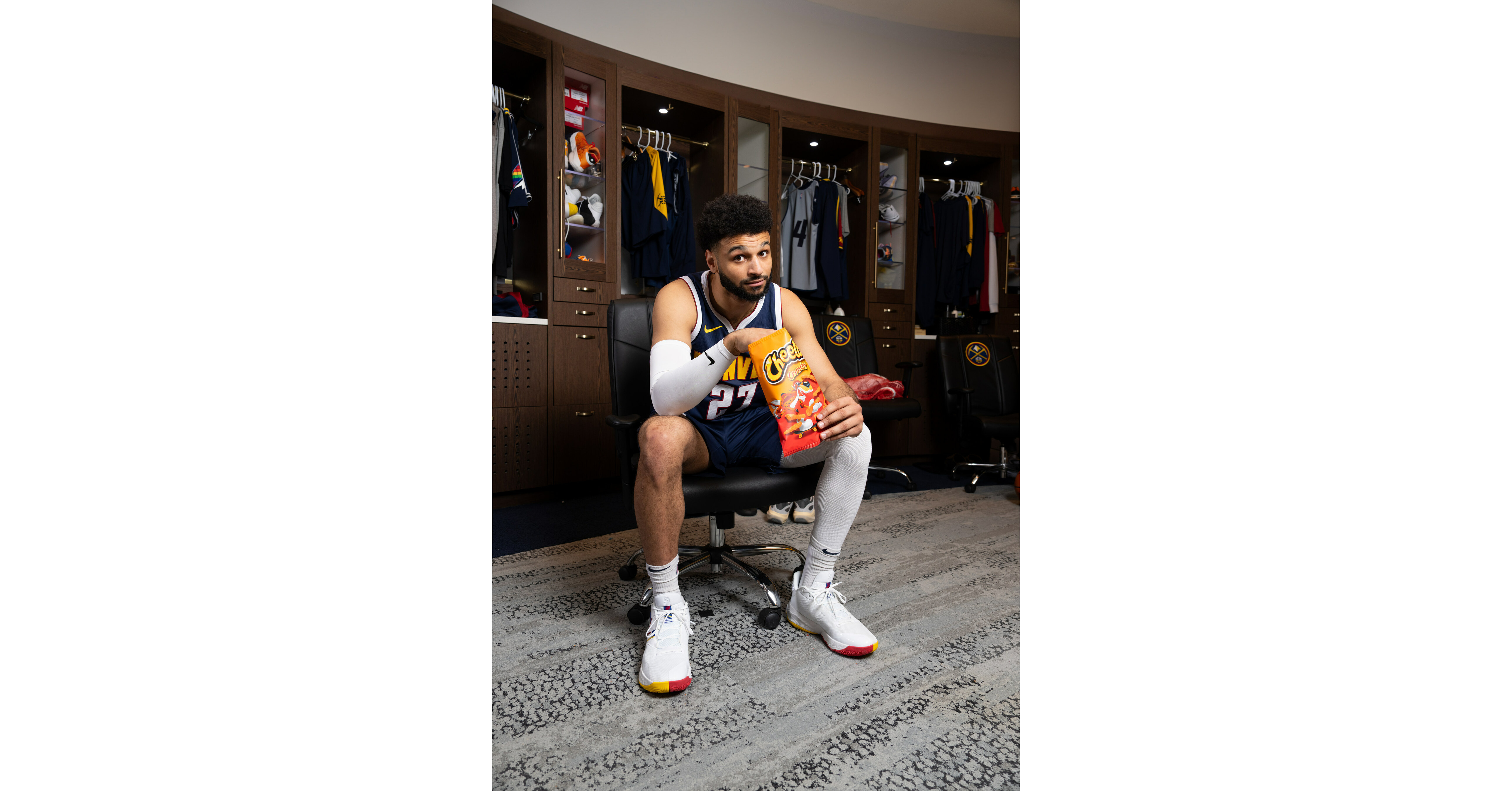 Cheetos® Debuts 'Other Hand' Campaign, an Official Celebration of Fans ...