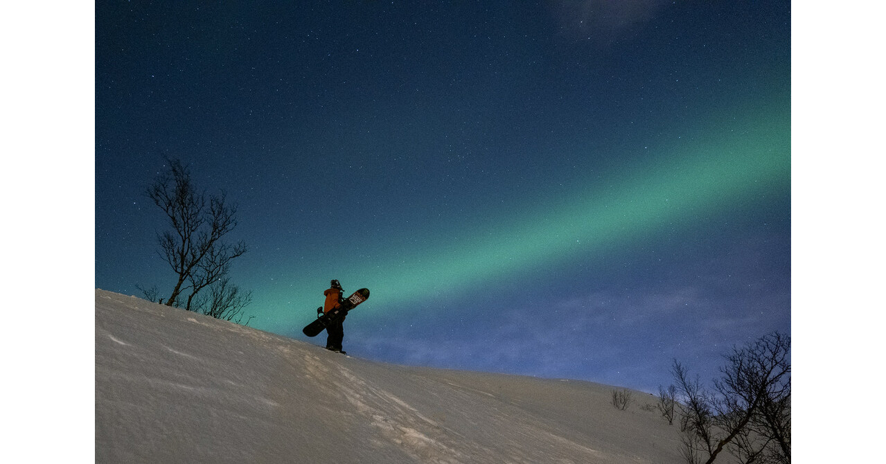 Monster Energy Snowboard Athletes Release Visually Stunning "Green Hour ...