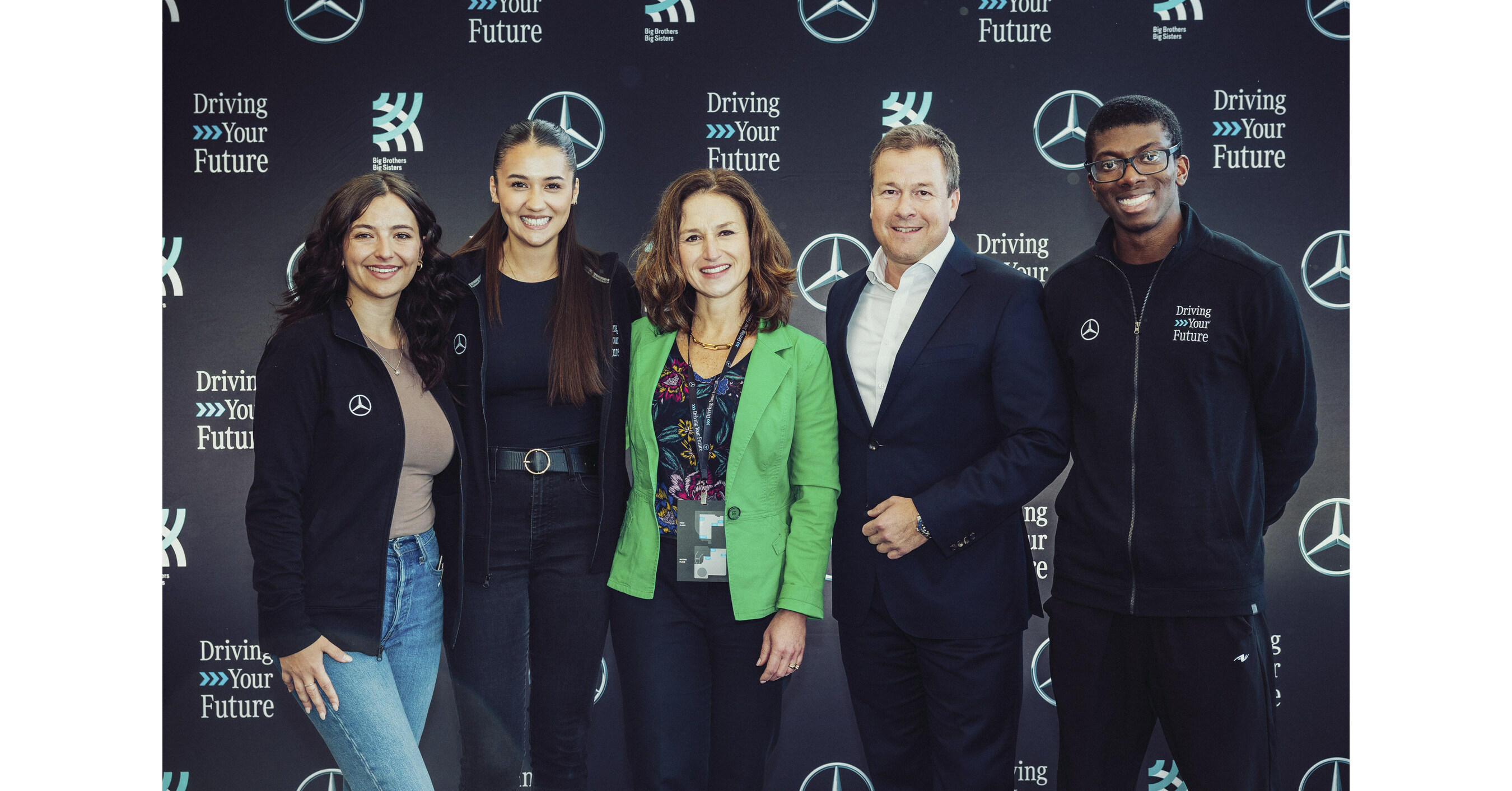 Start your engines! Mercedes-Benz Toronto Queensway opens featuring ...