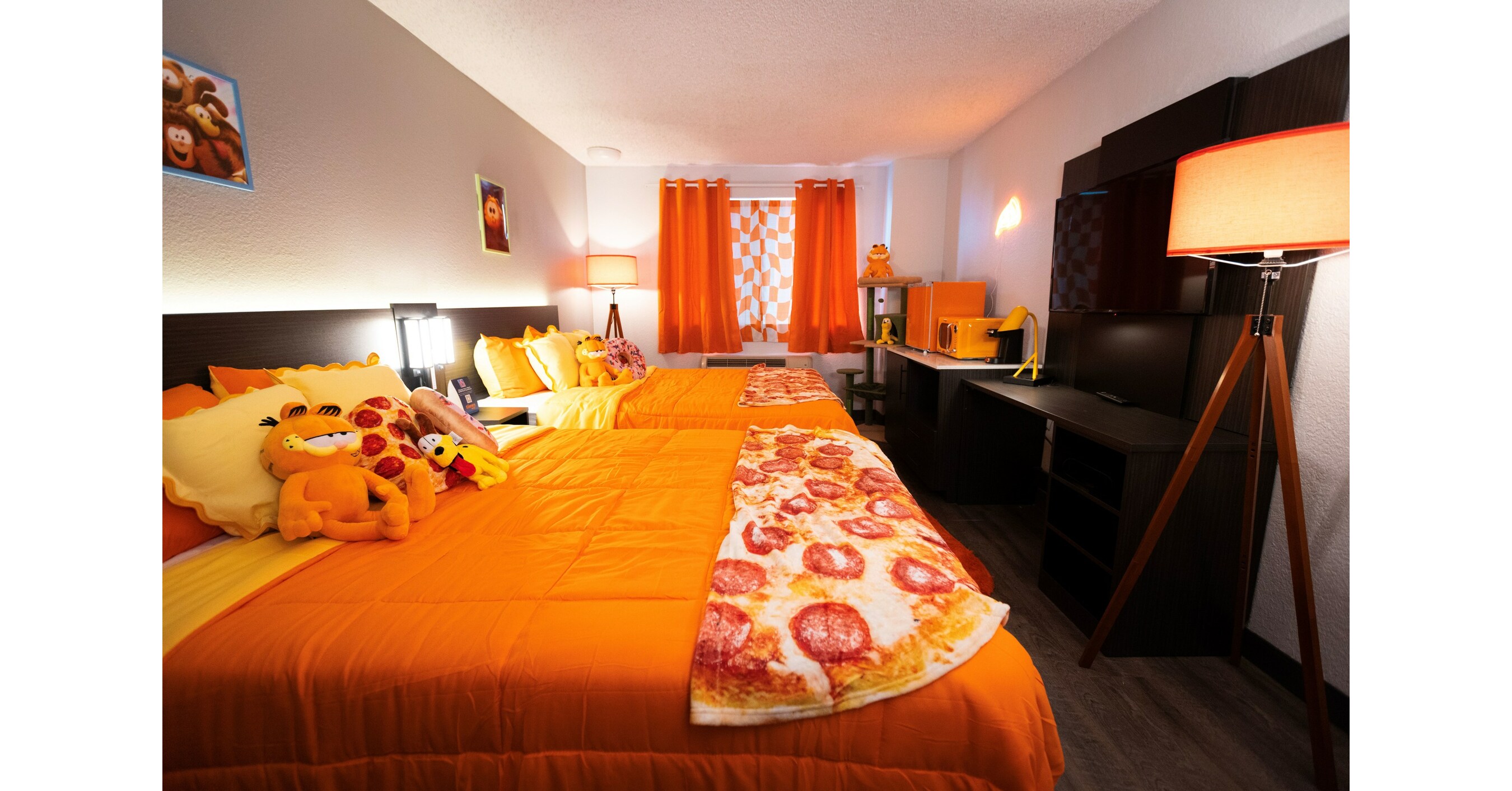 Motel 6 Appoints Garfield as First-Ever Chief Pet Officer