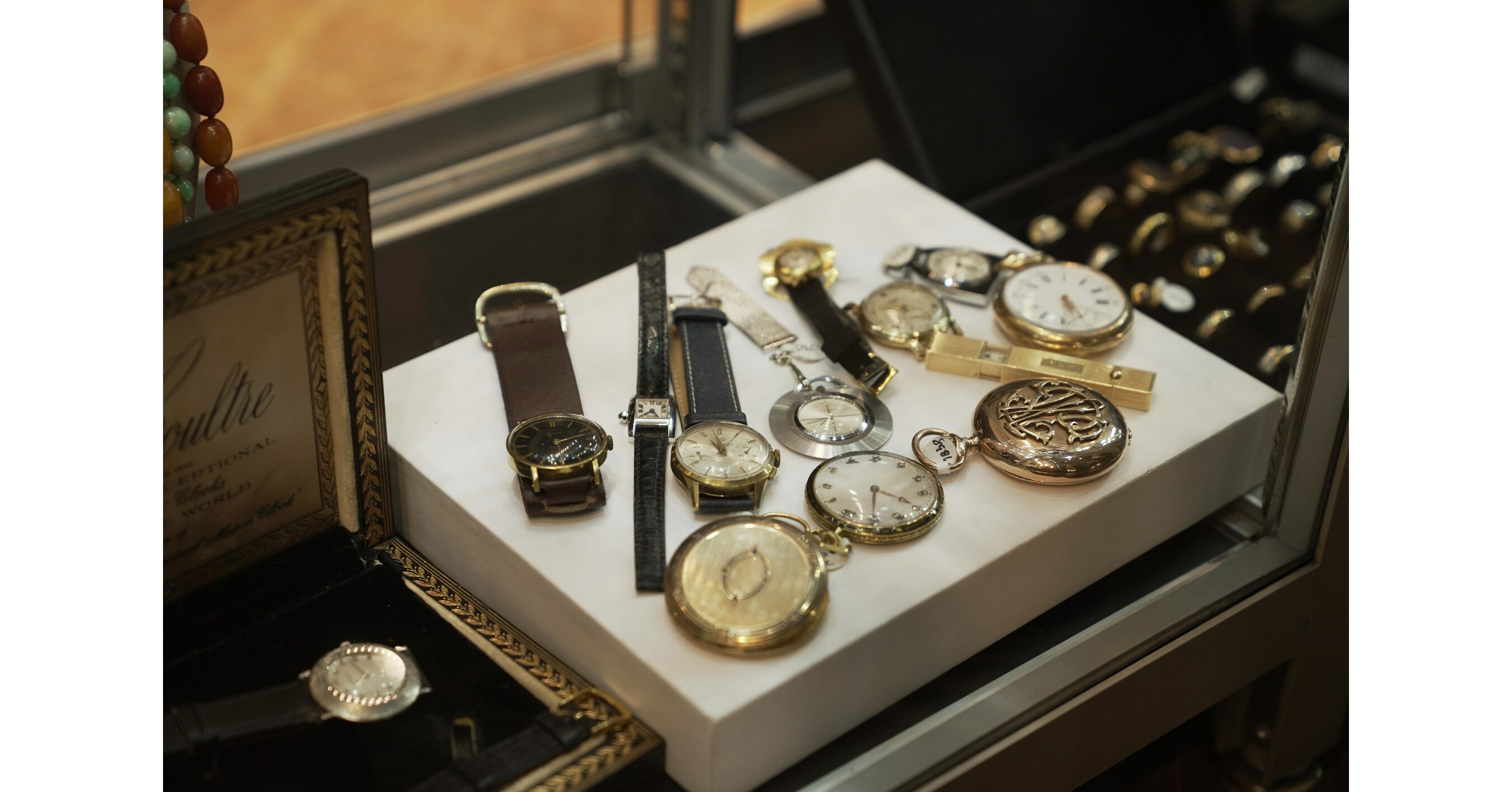 For Exquisite Finds, the NYC Spring Jewelry and Object Show Unearthed ...
